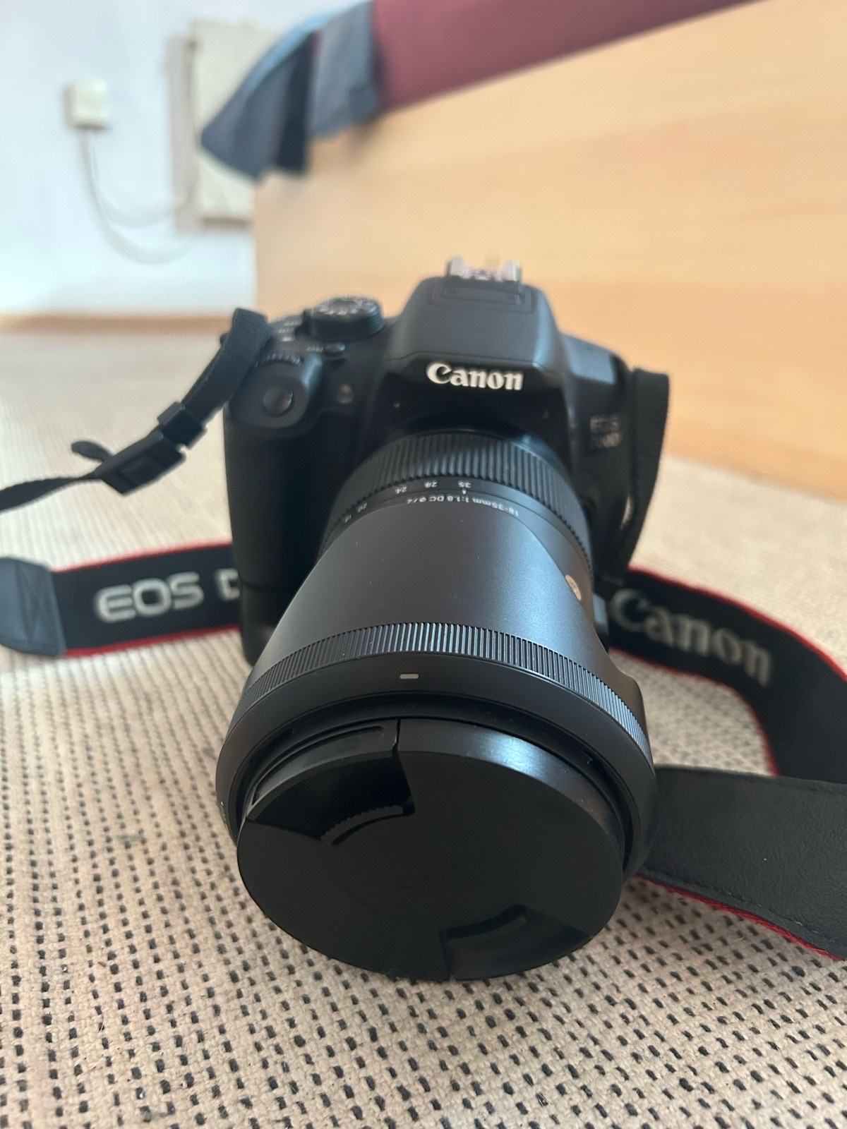 Canon eos 700d + puno dodatne opreme