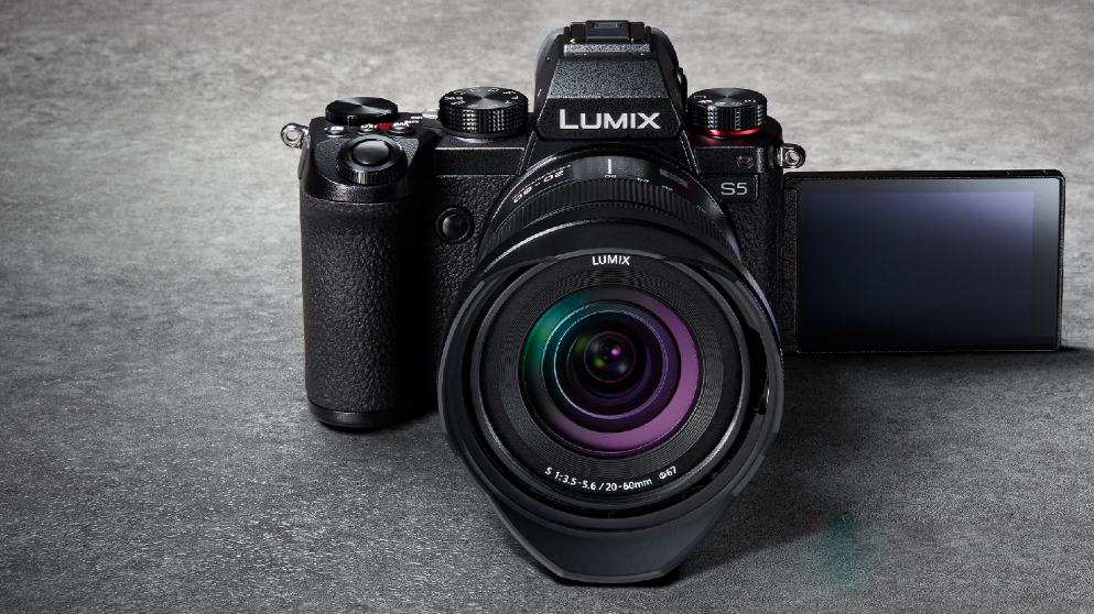 Lumix S5 Fullframe + Sigma art 1.4 35mm + Sigma art 1.4 85mm + Freewel