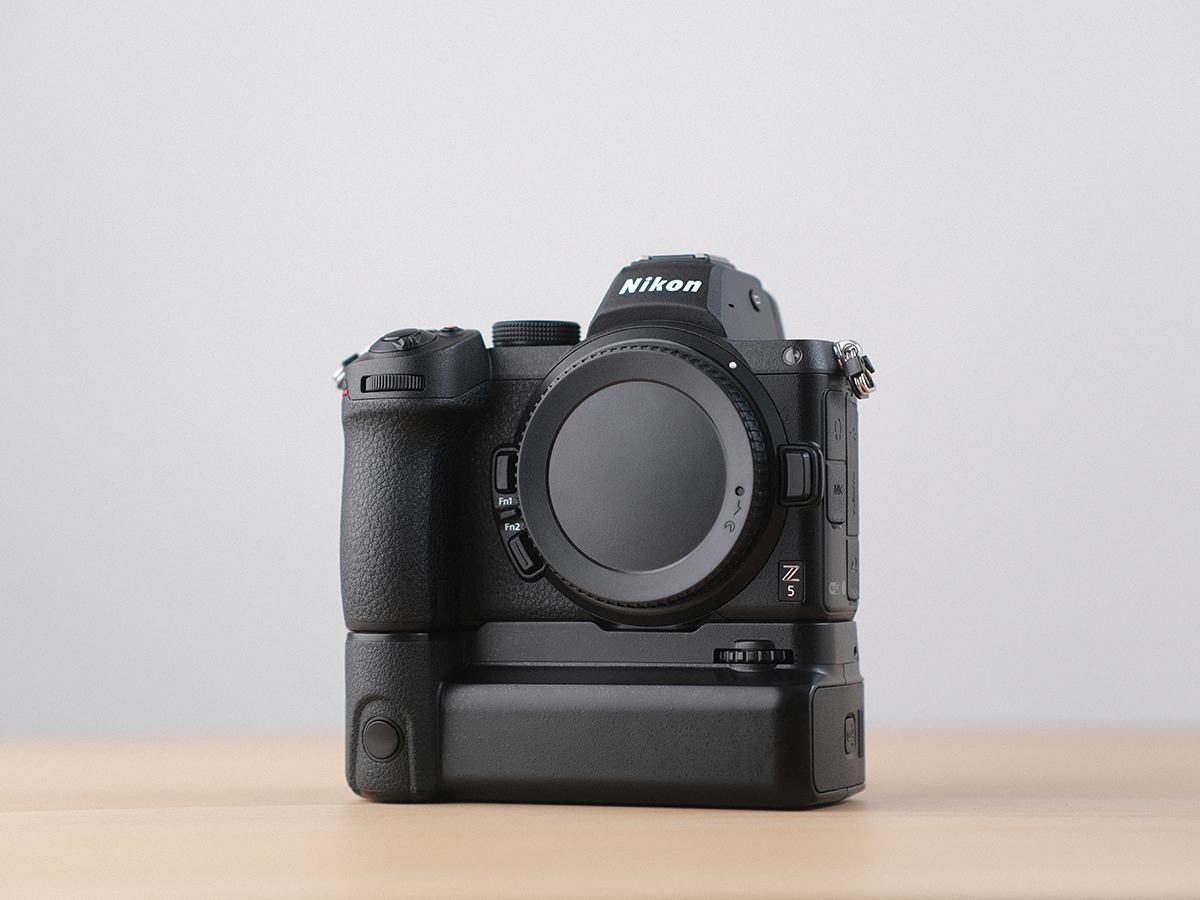 Nikon Z5 Body + Battery Grip