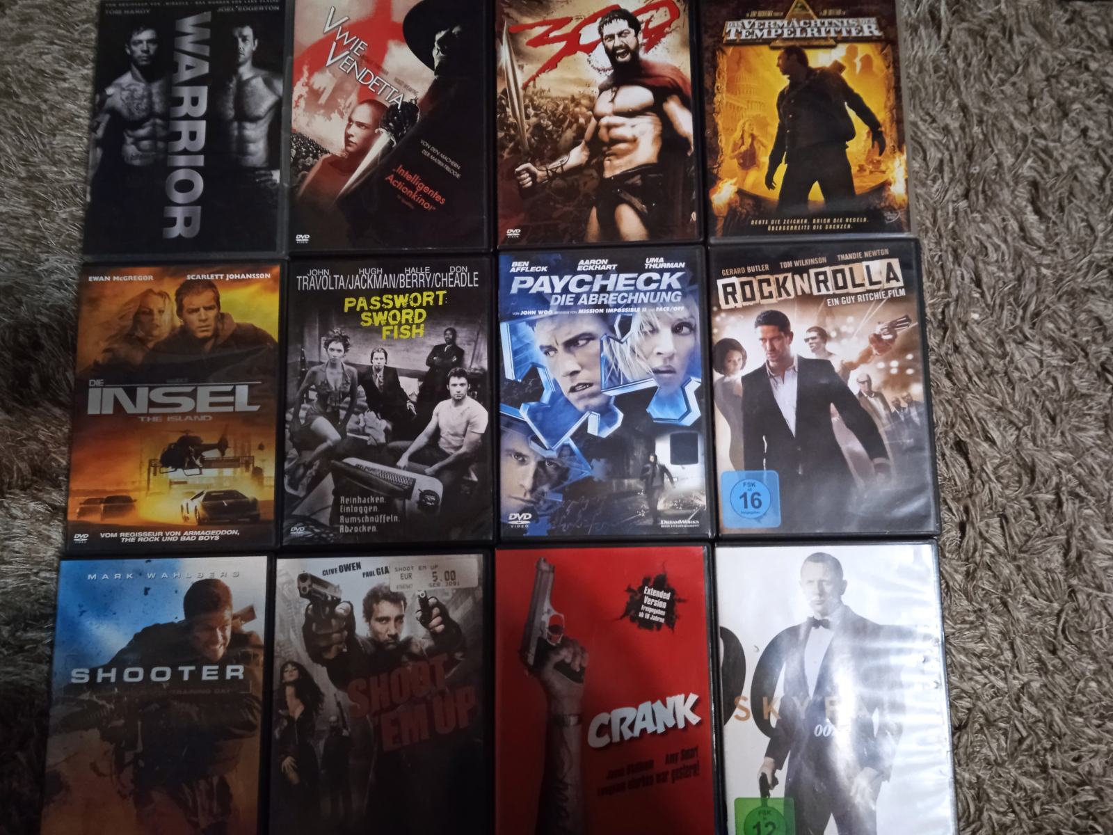 Action pack - 12 original dvd-a za 10