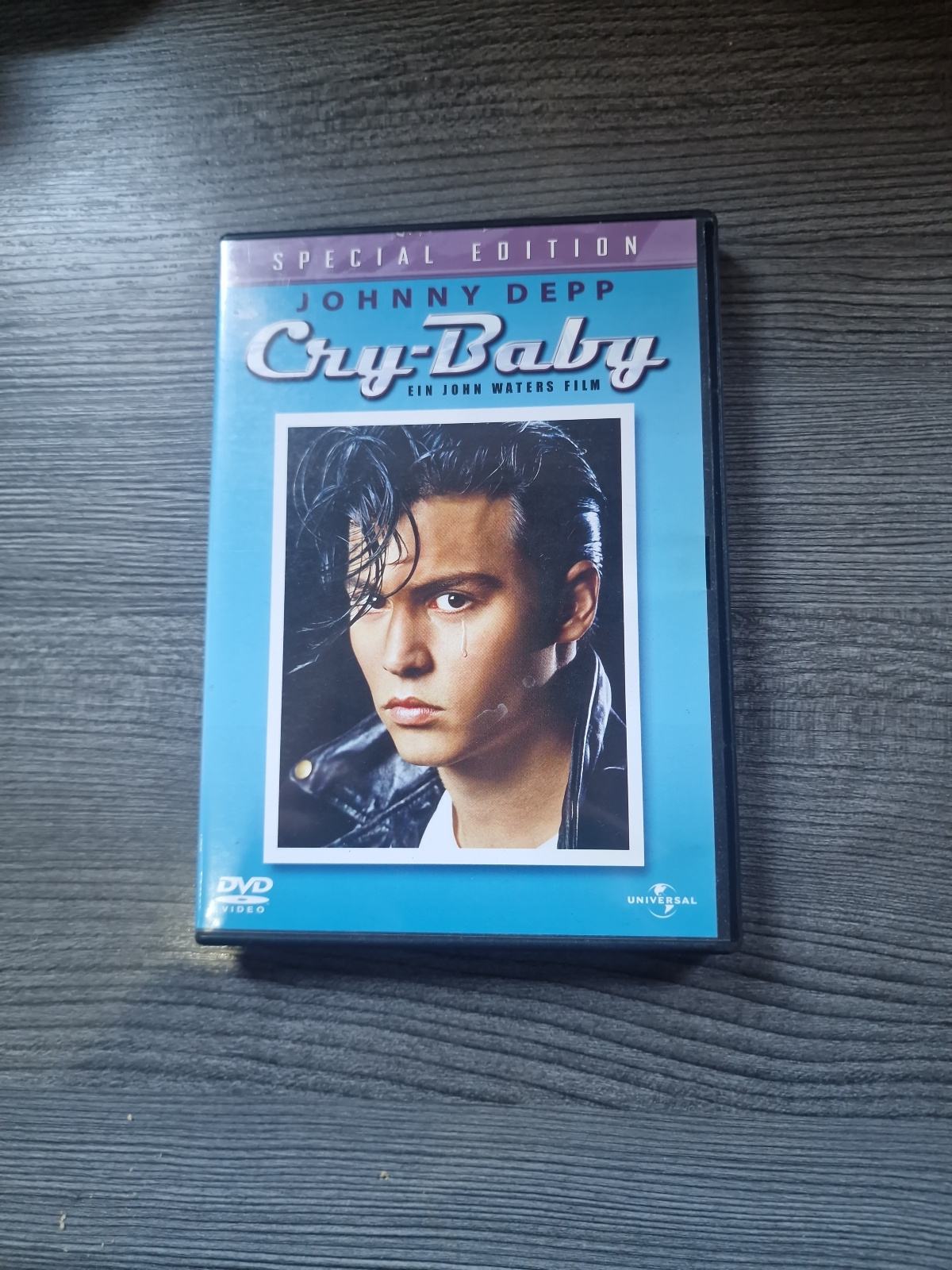 Cry baby dvd