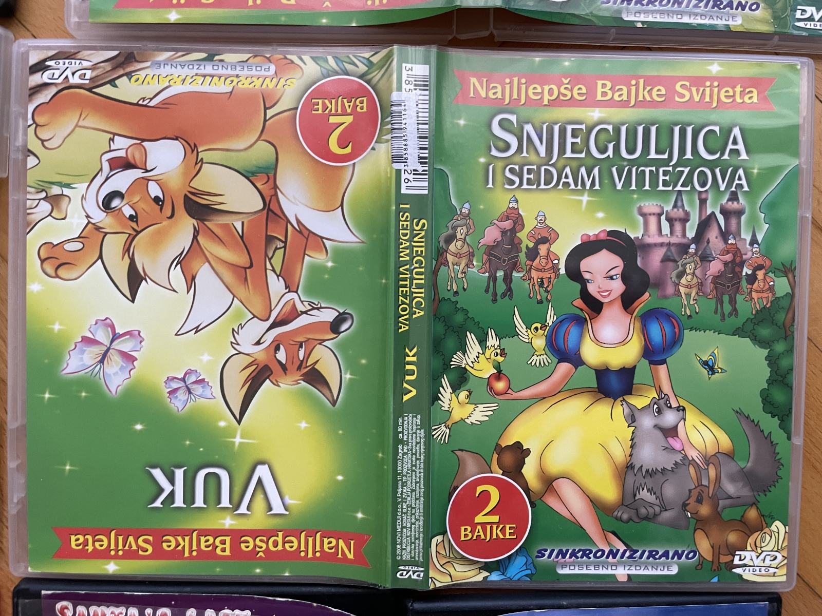 DVD s 2 animirana filma Snjeguljica i sedam vitezova + Vuk