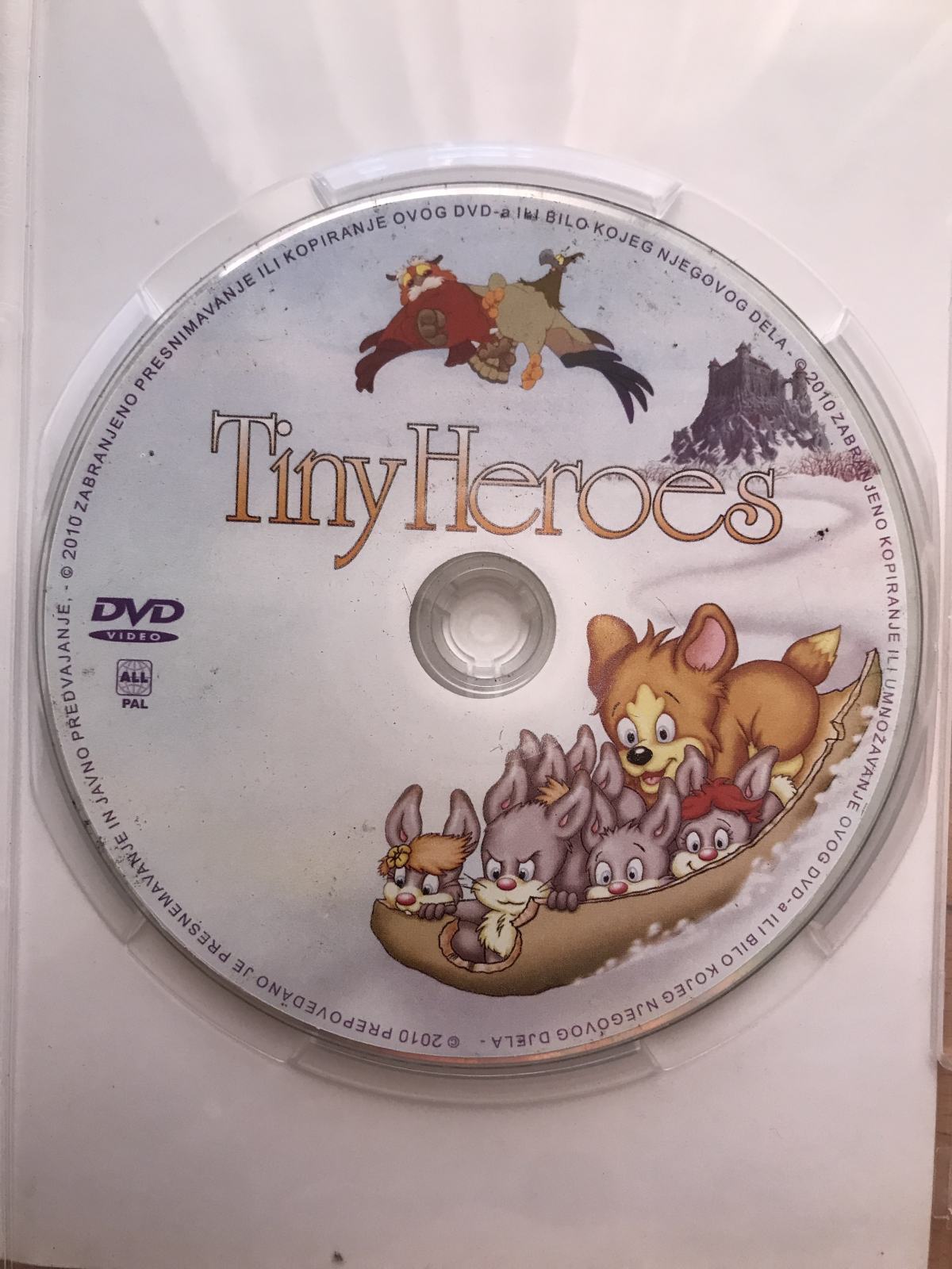 DVD Mali heroji! = Tiny Heroes (2010.)
