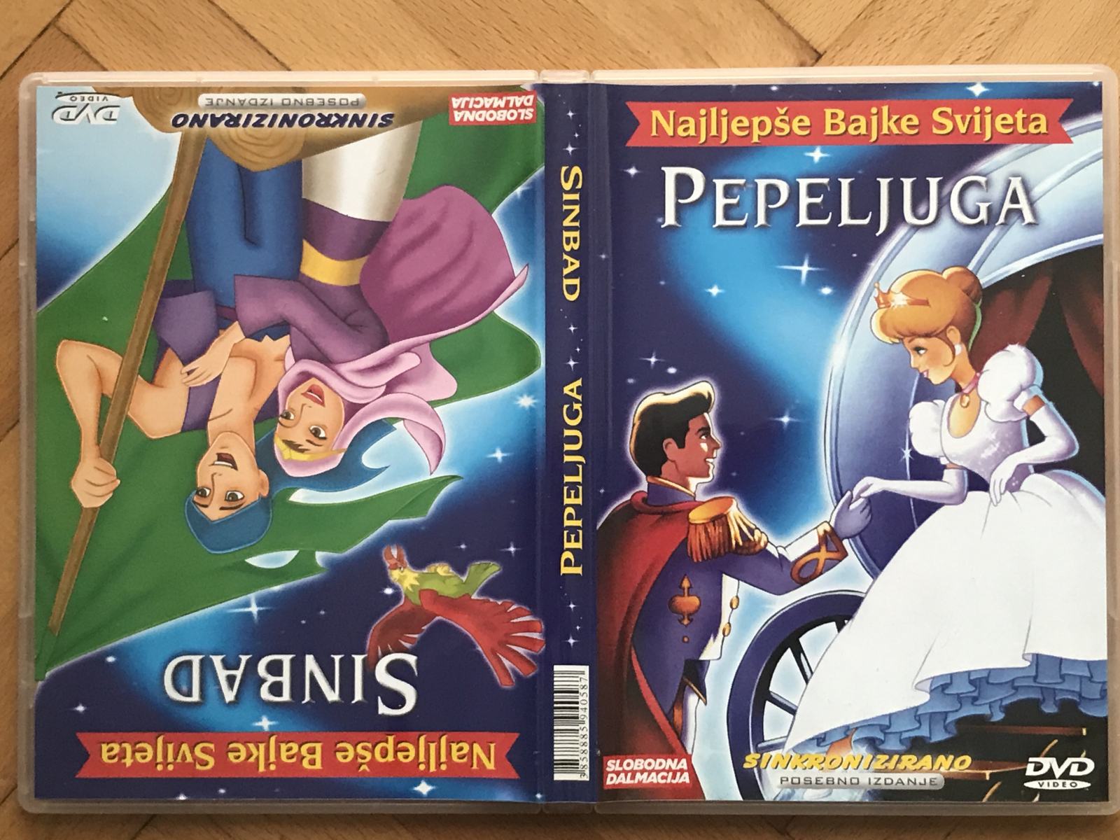 DVD s 2 animirana filma: Pepeljuga + Sinbad / sinkronizirano