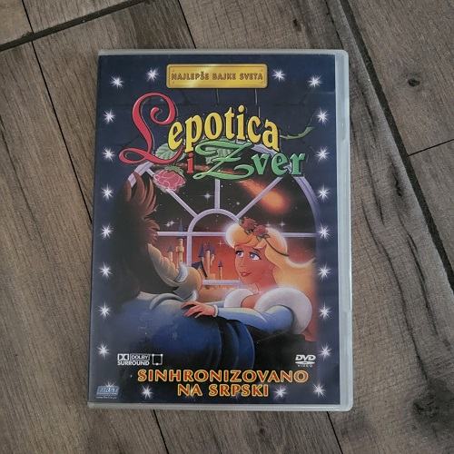 LEPOTICA I ZVER