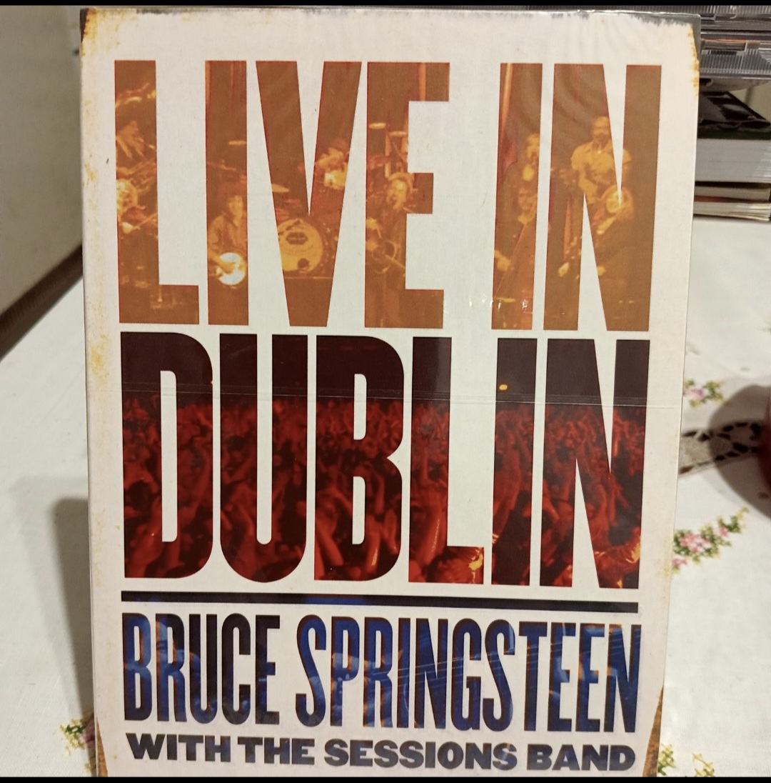 Paket DVDa, Bruce Springsteen i Riblja Čorba