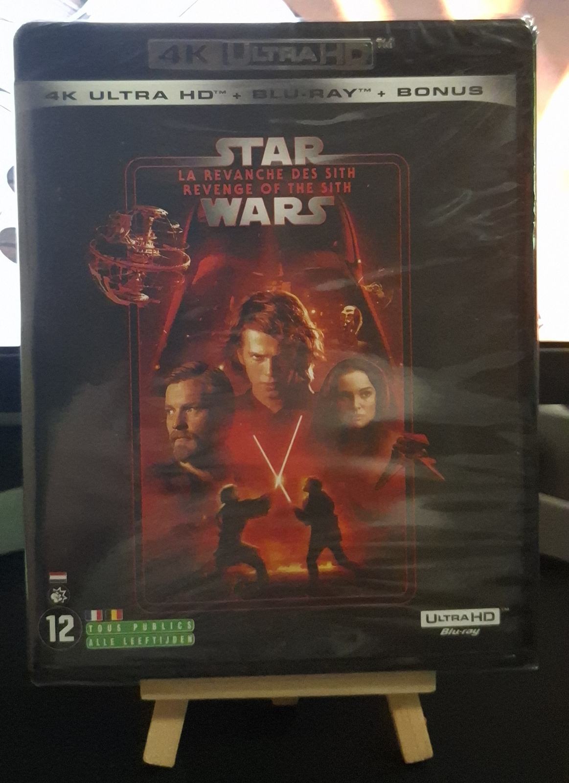 Star Wars: Episode III - Revenge of the Sith 4K + Blu-ray - novo