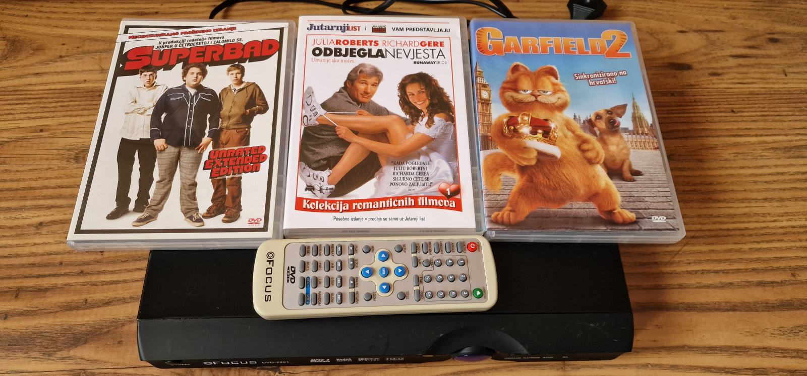 DVD player Focus i tri filma