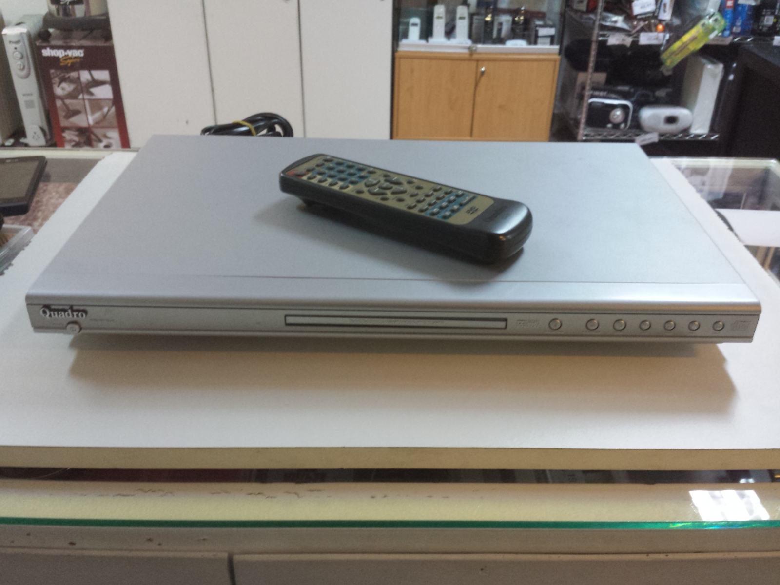 DVD PLAYER QUADRO DVD-707 DIVX, POTPUNO ISPRAVAN!!!