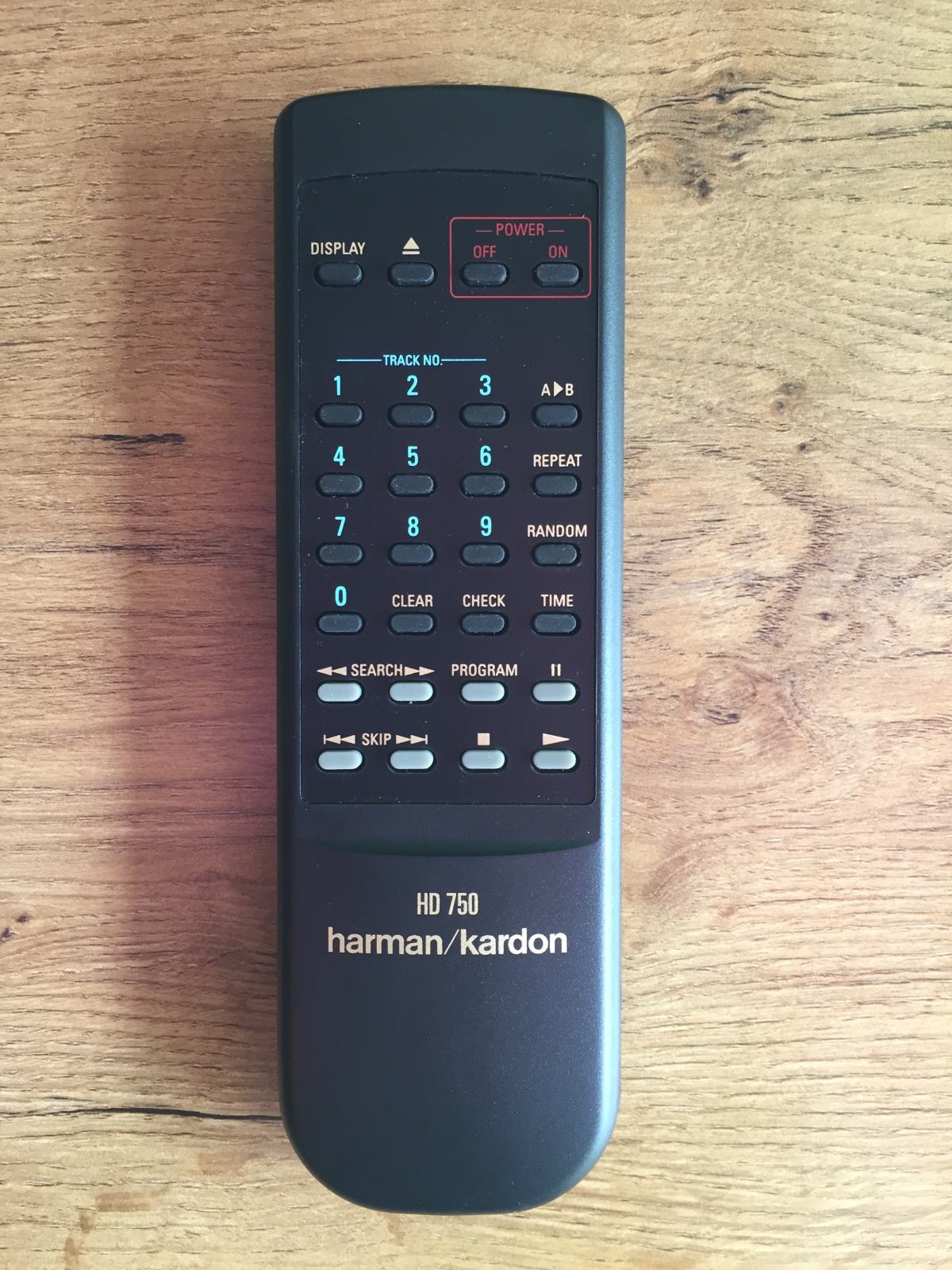 Harman Kardon HD 750