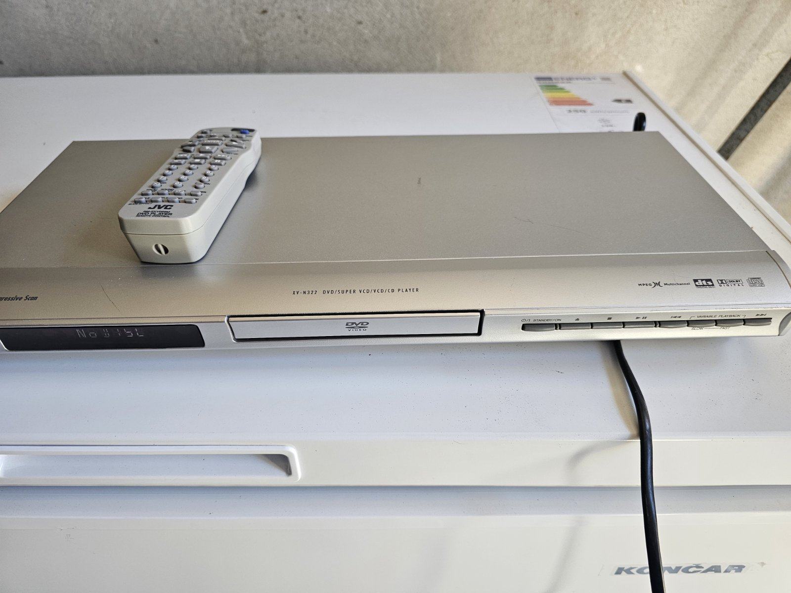 JVC XV-N322 DVD player