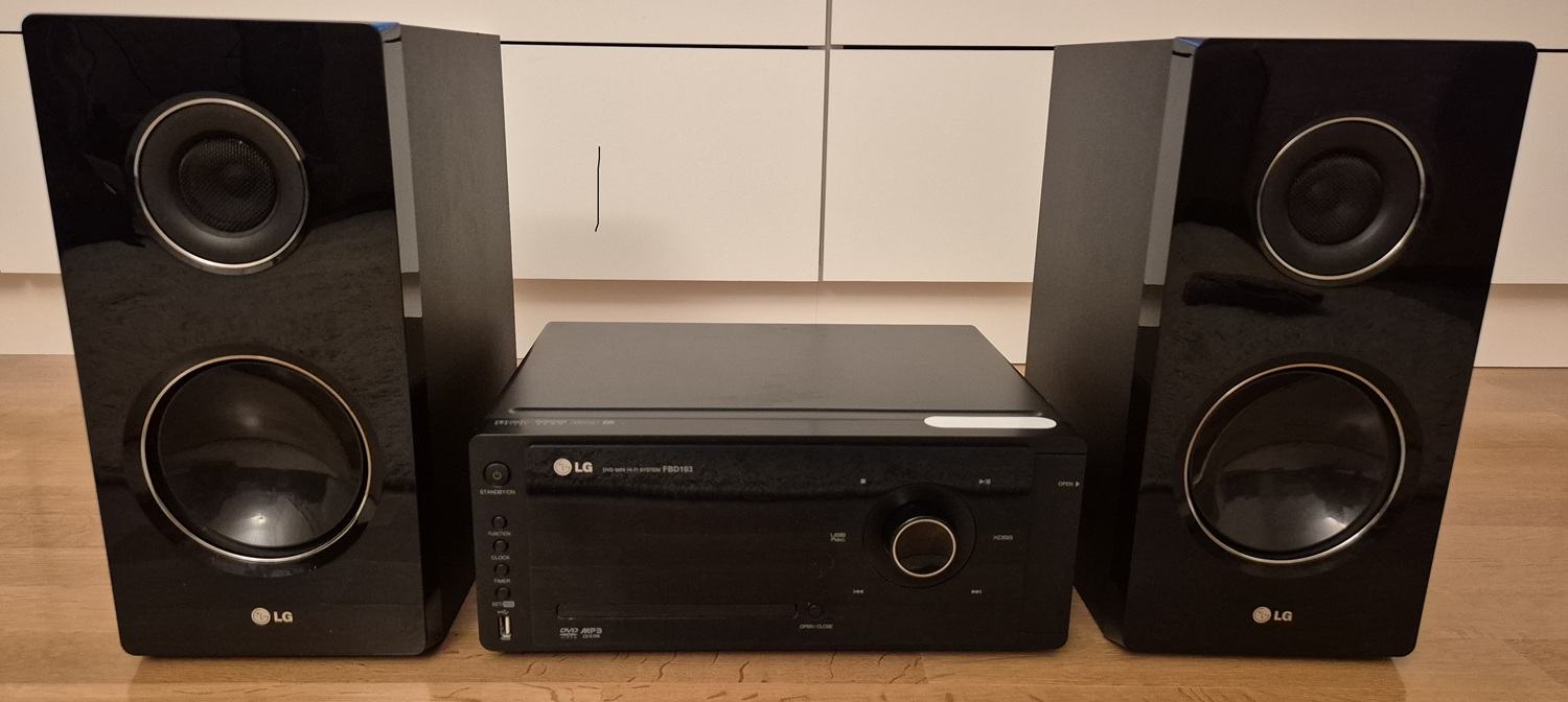 LG FBD103 mini linija/DVD player