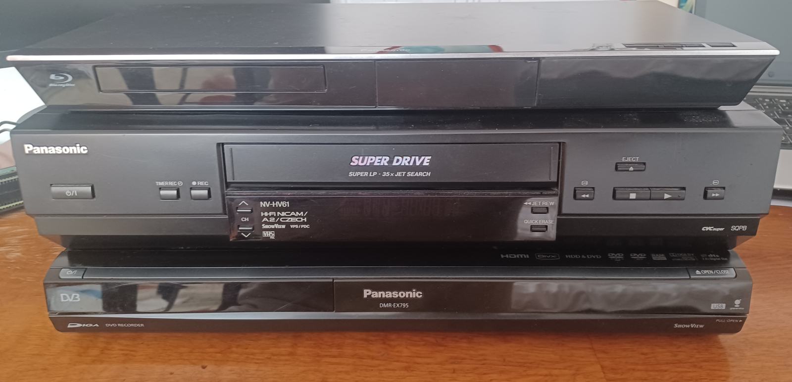 Panasonic blueray, vhs, dvd recorder