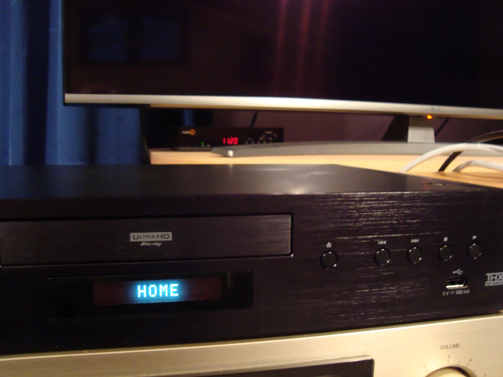 Panasonic DP-UB 9004 4K UHD HIGH -END BLURAY PLAYER