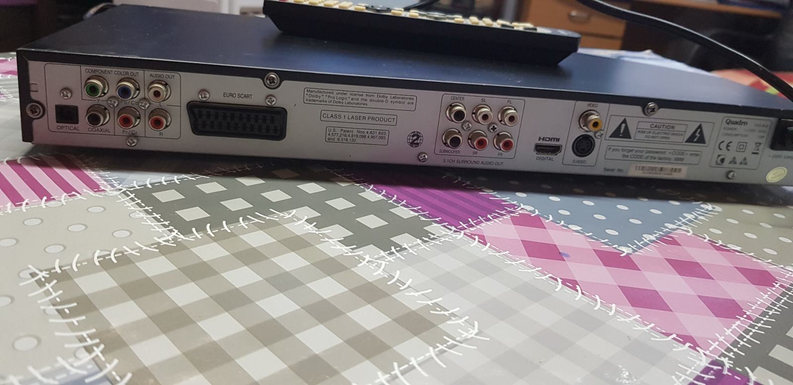 QUADRO DVD 933 plejer