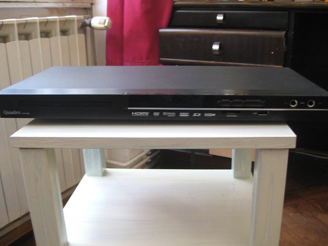Quadro DVD player 966