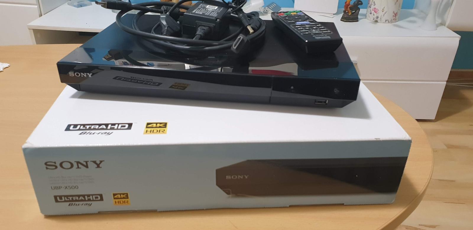 Sony UBP-X500 4K Ultra HD Blu-ray Disc Player (Dolby Atmos, HDMI)