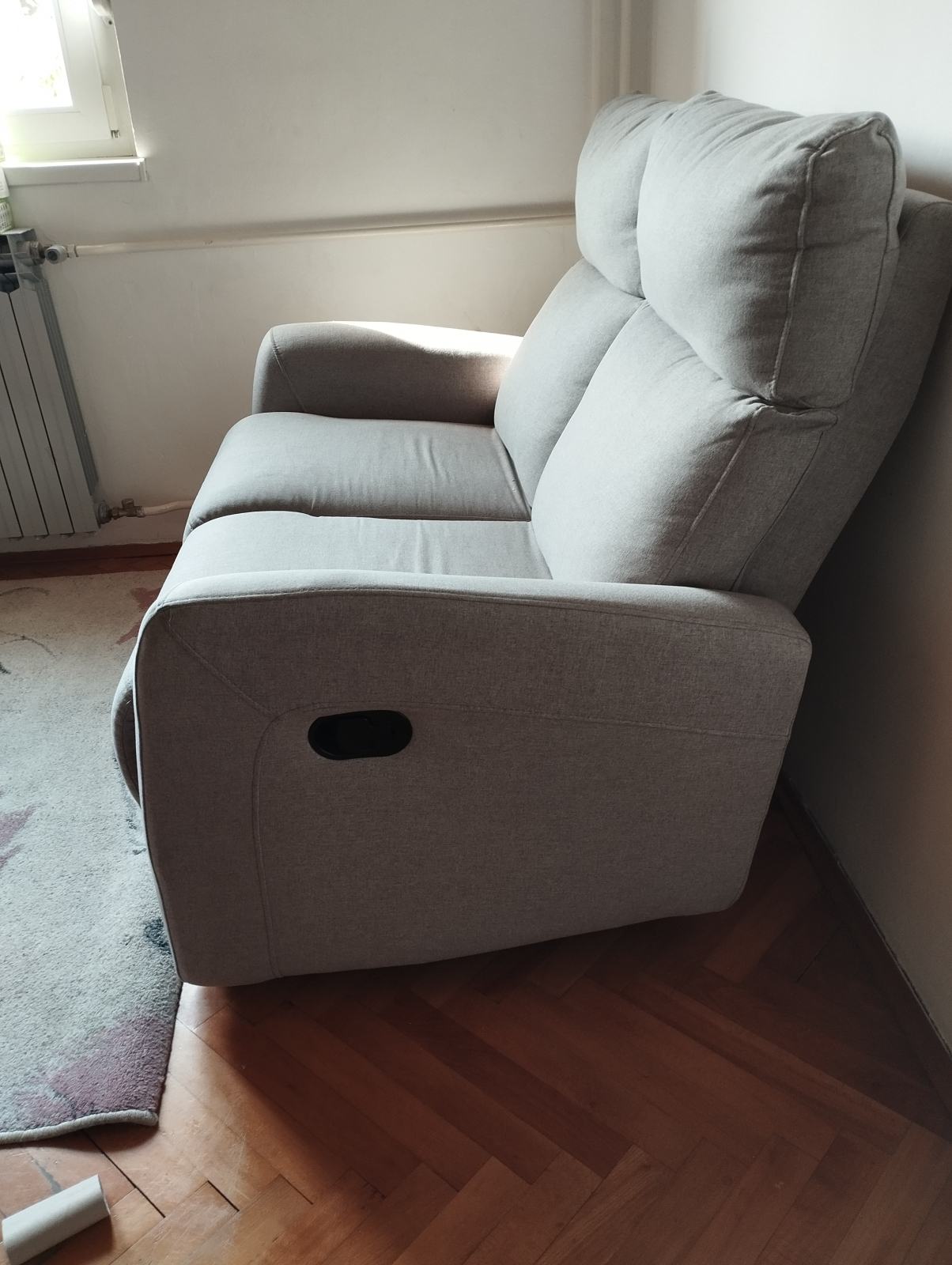 Dvosjed s relax funkcijom