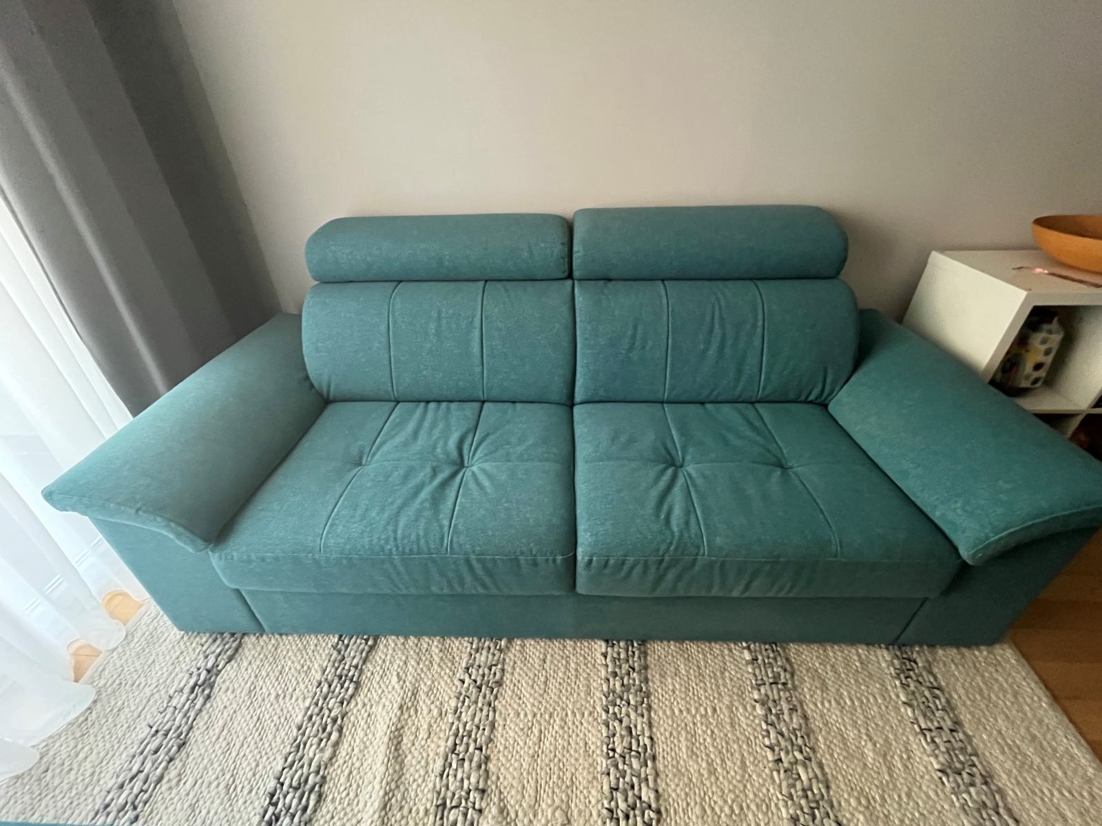 Dvosjed + tabure kao nov!