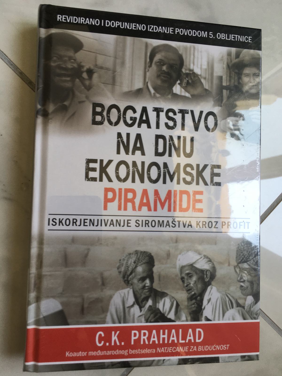 BOGATSTVO NA DNU EKONOMSKE PIRAMIDE