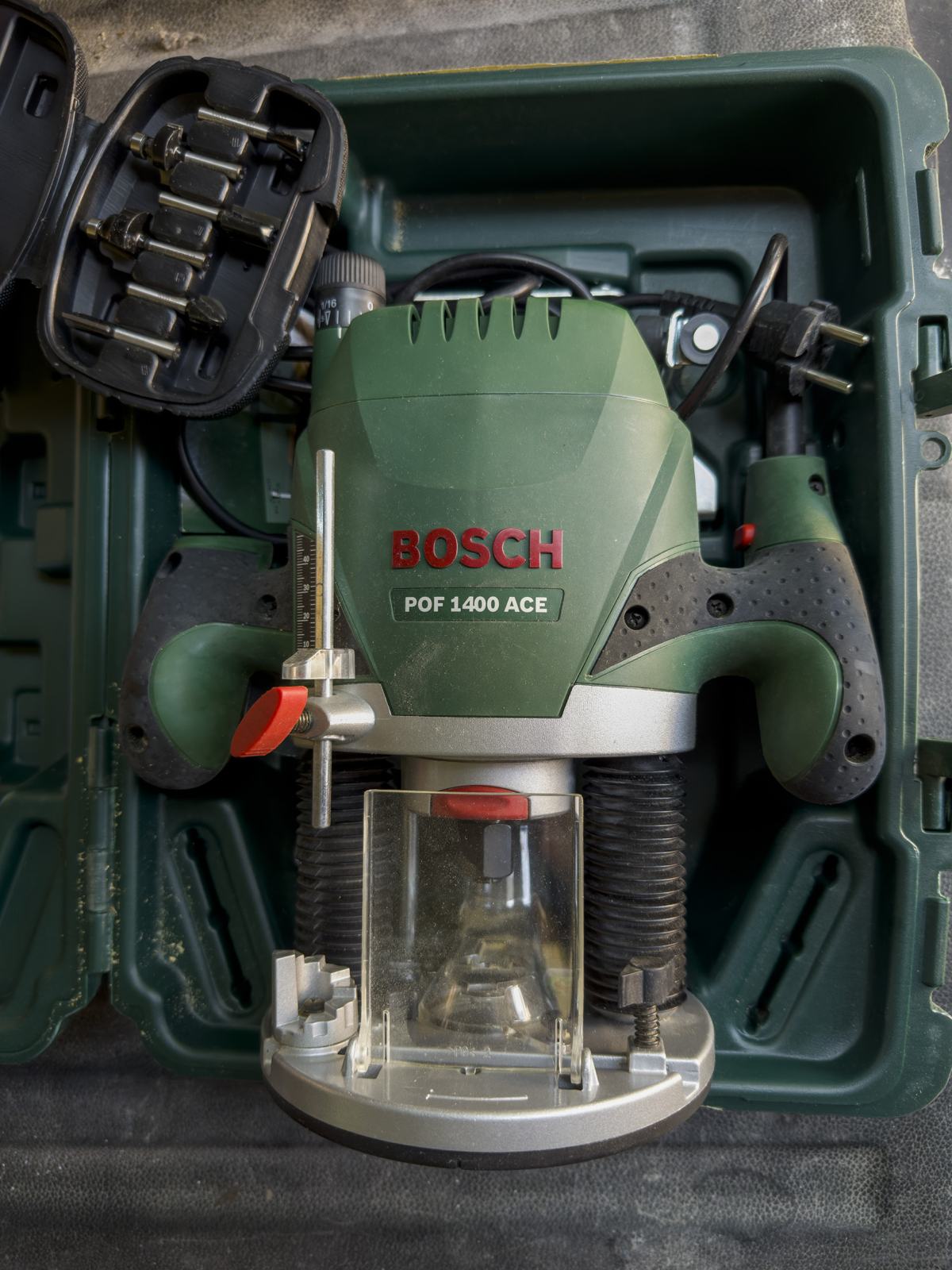 Ručna glodalica BOSCH POF 1400 ACE