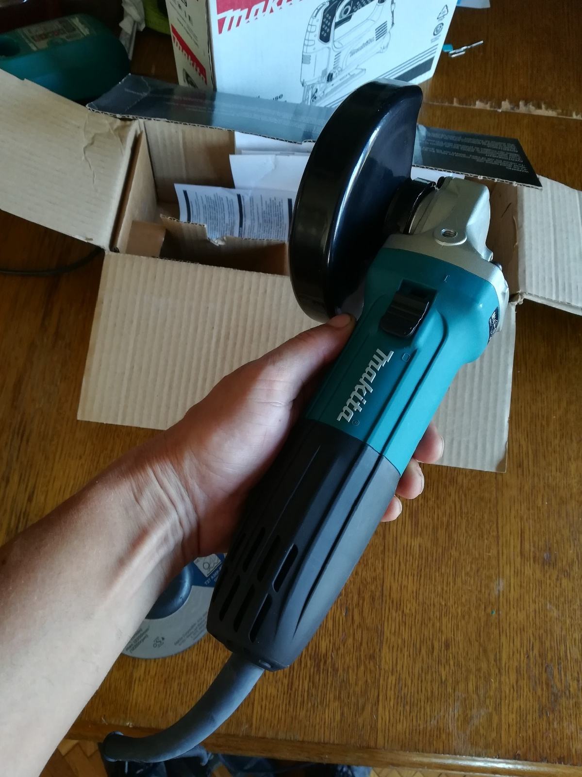 Makita flexerica mala potpuno nova