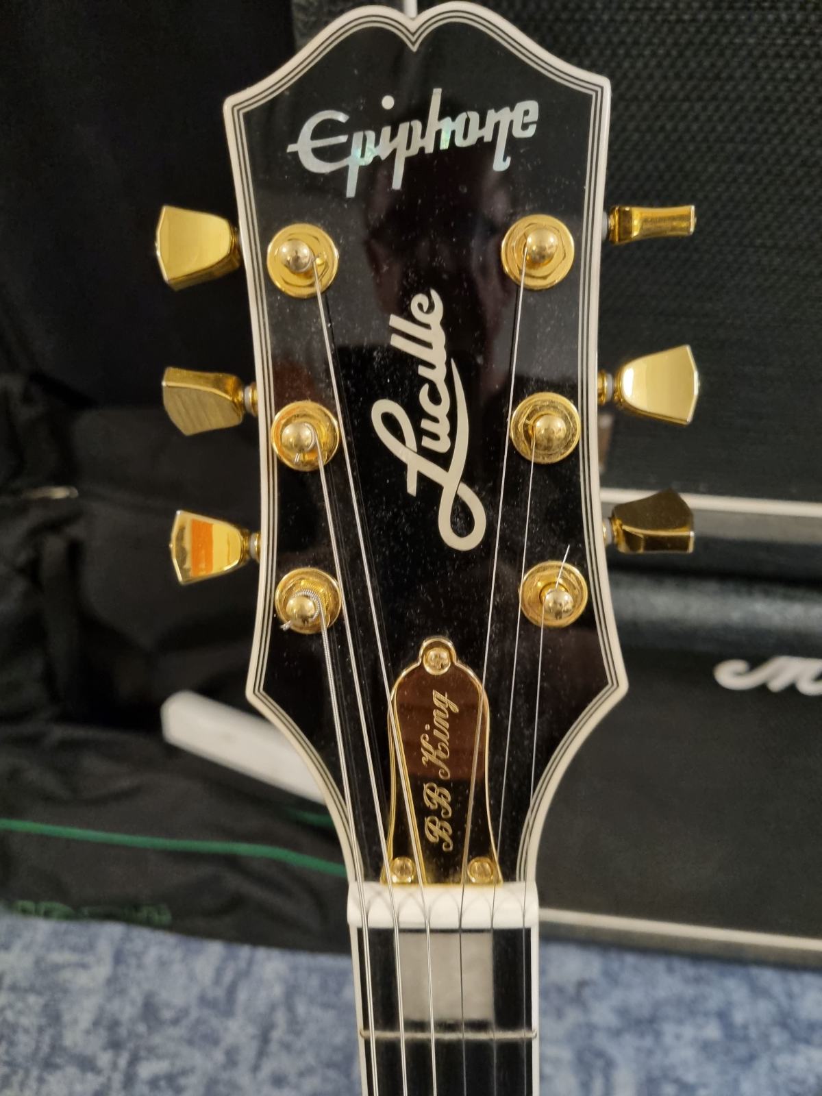 Epiphone B.B. King Lucille Signature Model i kofer