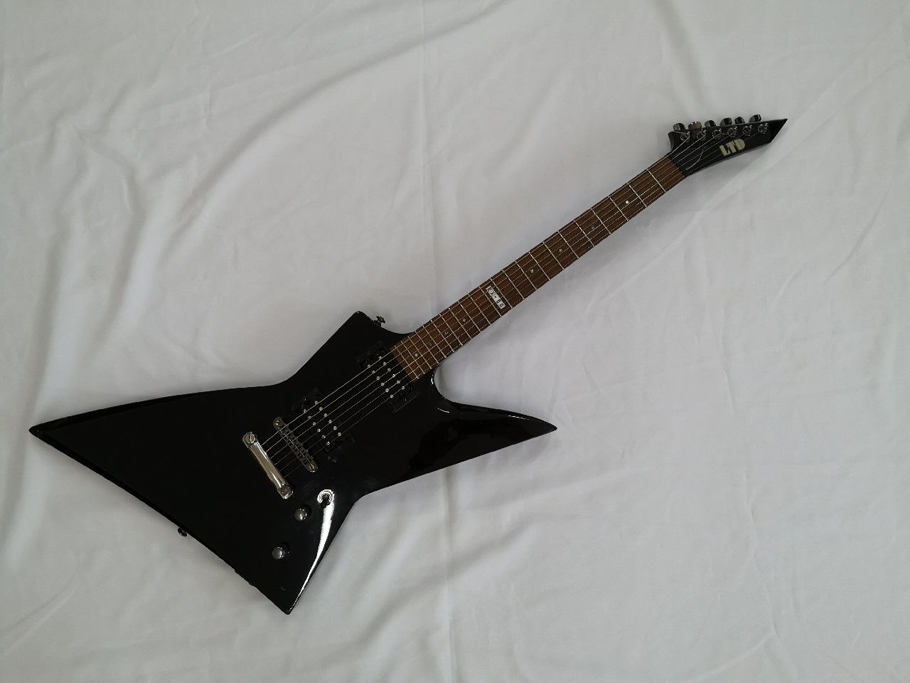 ESP LTD EX-50 Black električna gitara