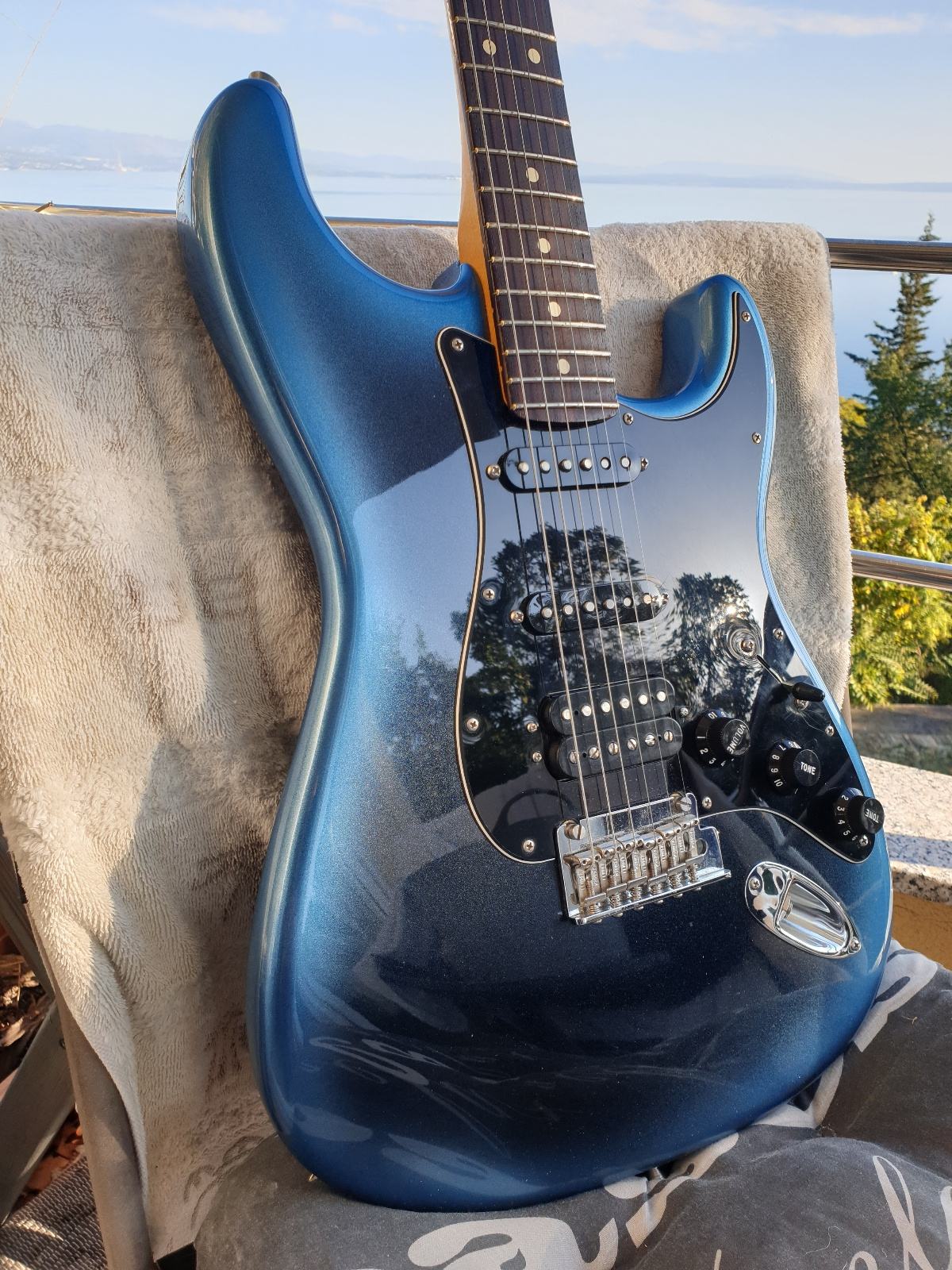 fender stratocaster frofesional 2 dark knight