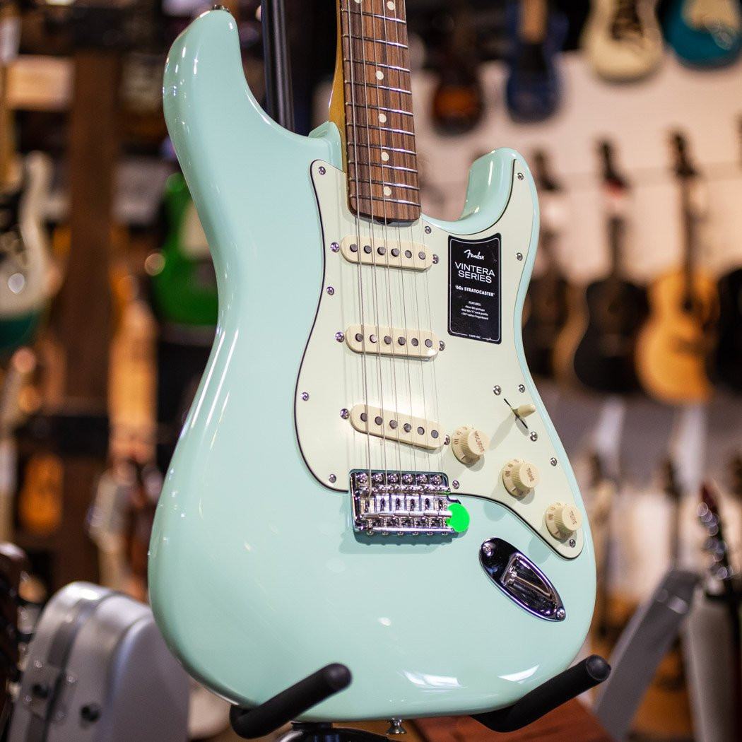 Fender Vintera 60s Stratocaster,Surf Green, Novo!