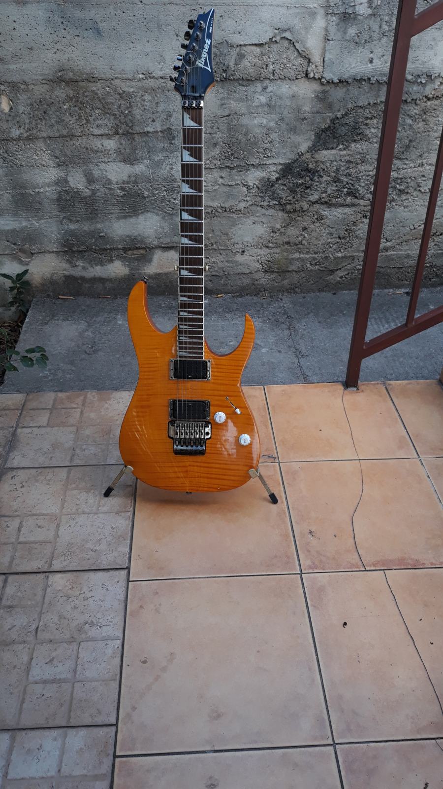 Ibanez rg 320 dx fm