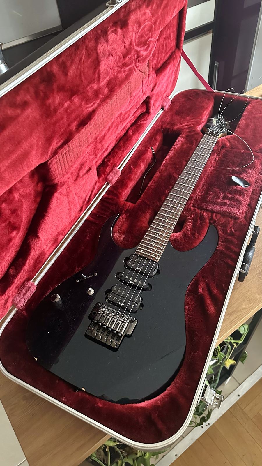 Ibanez RG1570 Prestige Left hand