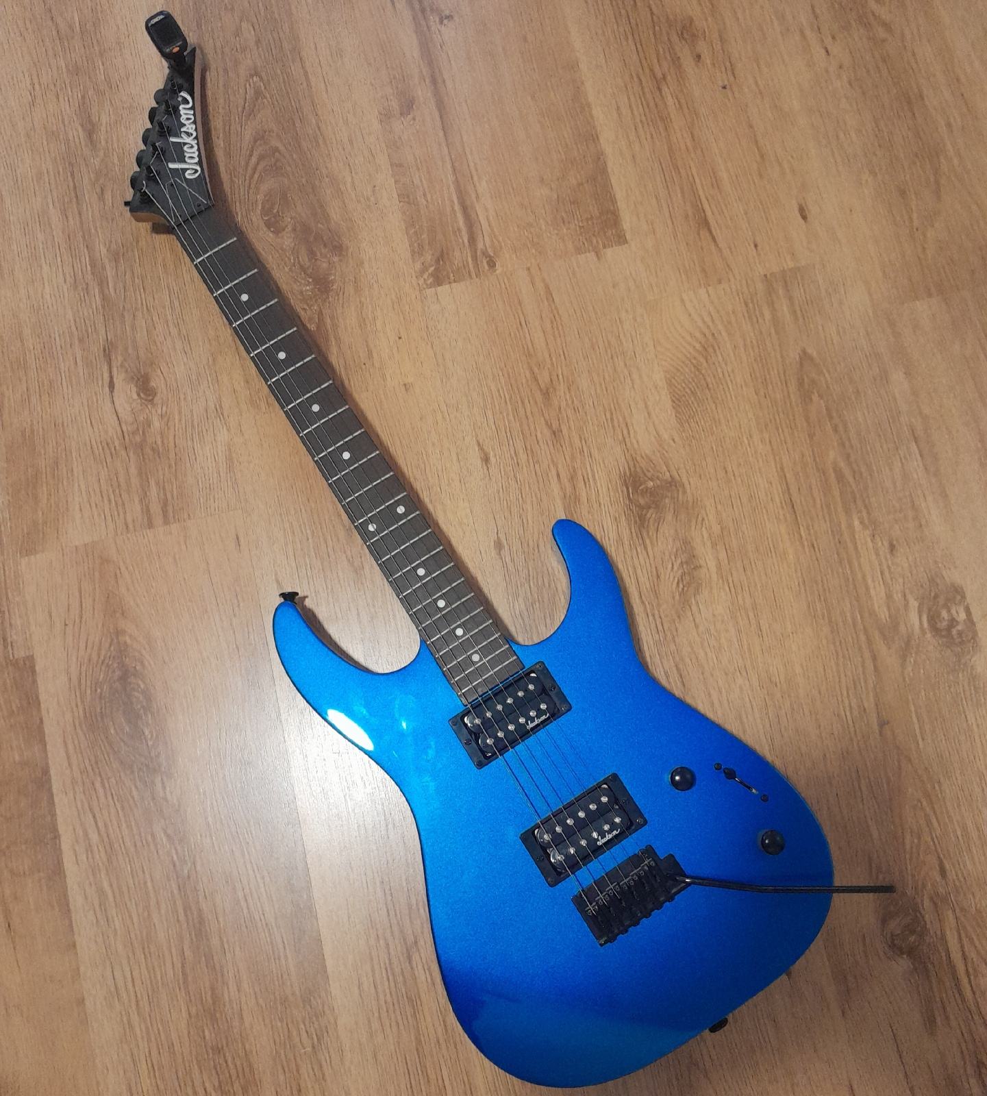 Jackson JS11 i oprema