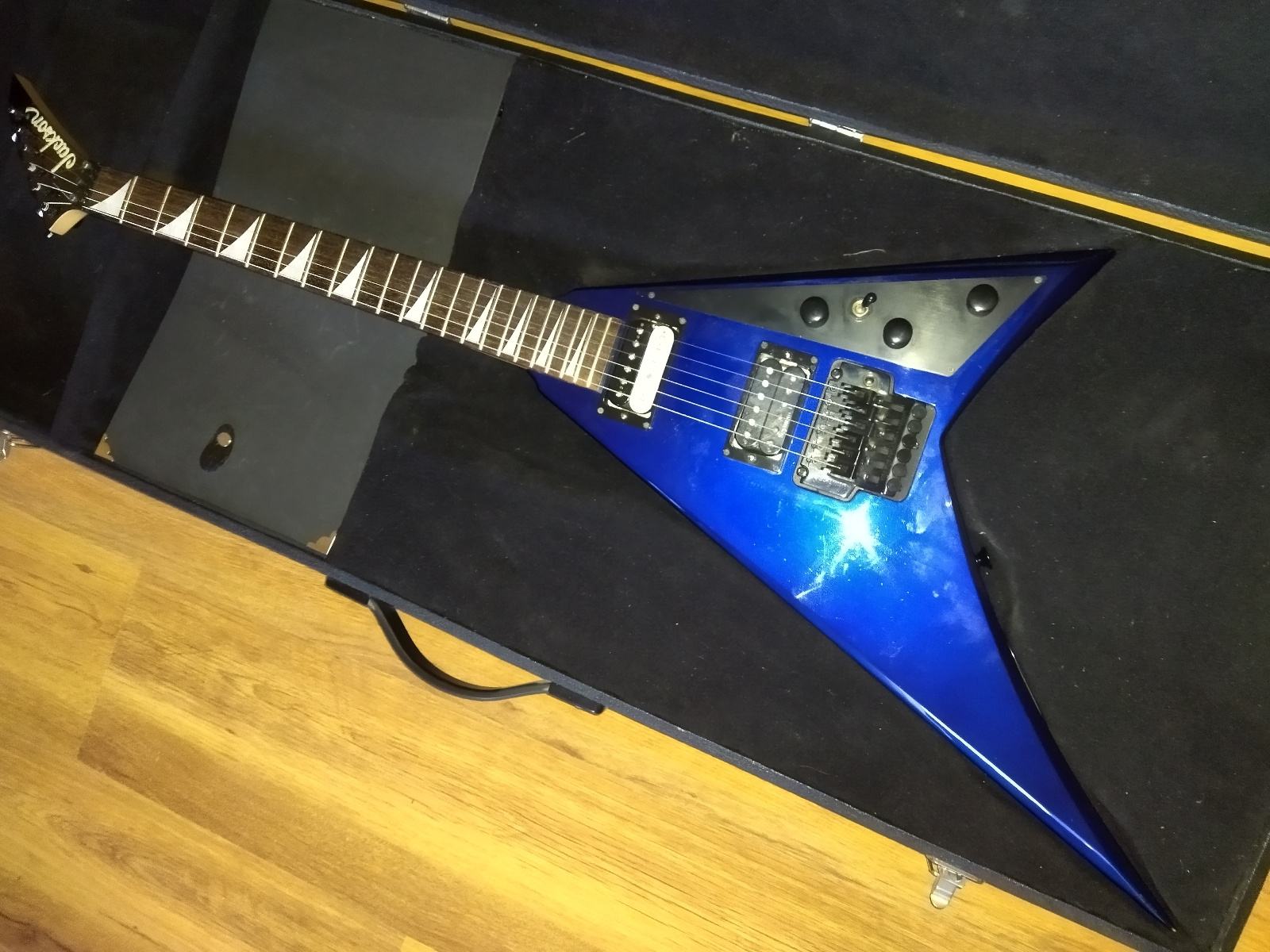 Jackson RR3 PRO MiJ kofer