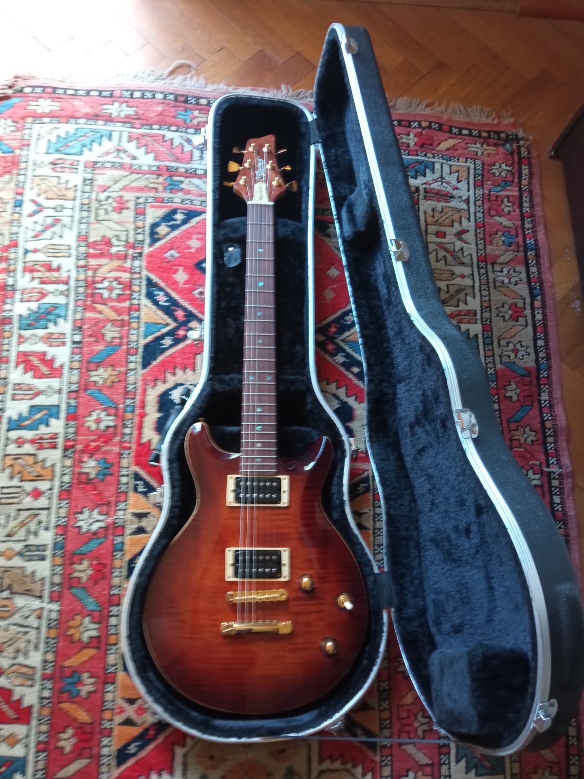 MK Guitars PRS Santana model (clone) sa koferom