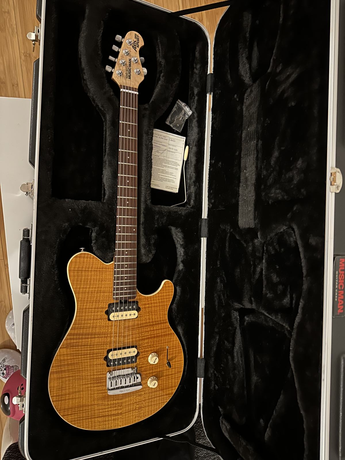 Music Man Axis Super Sport