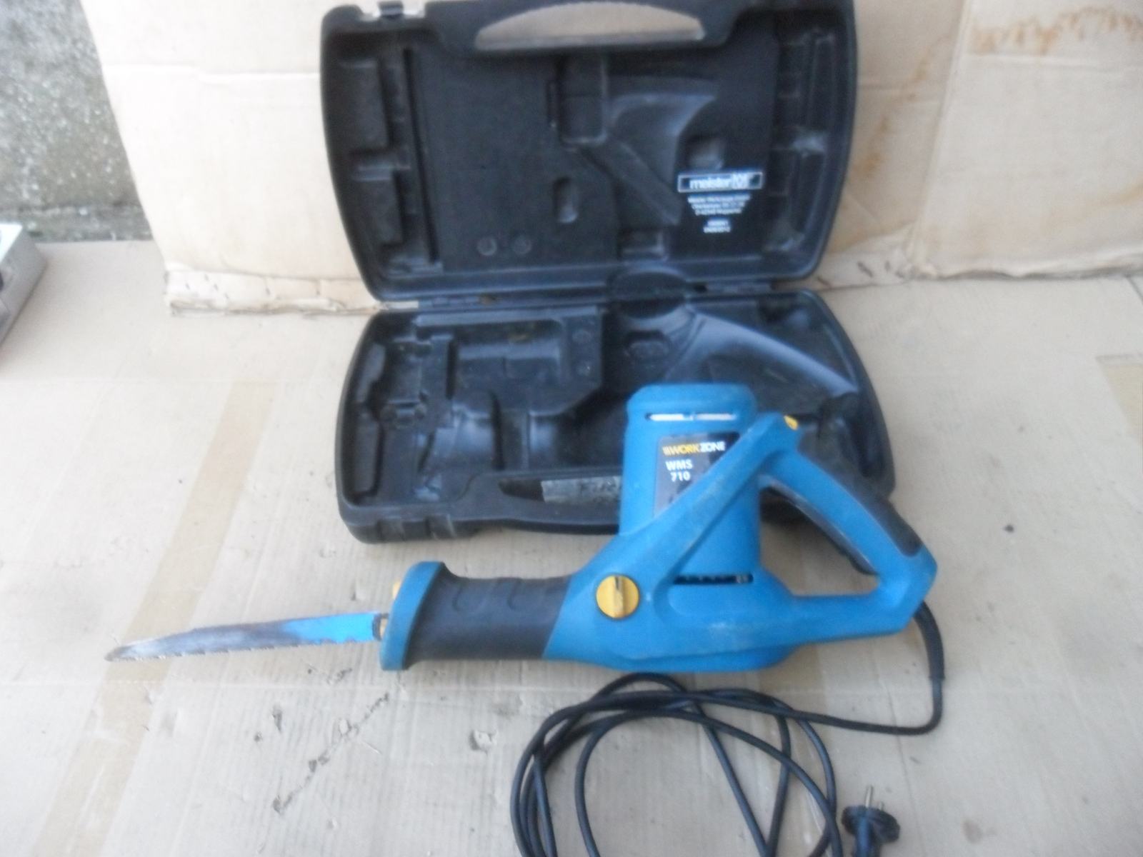 Pila sabljasta ili recipročna WORKZONE WMS 710 710W sa koferom