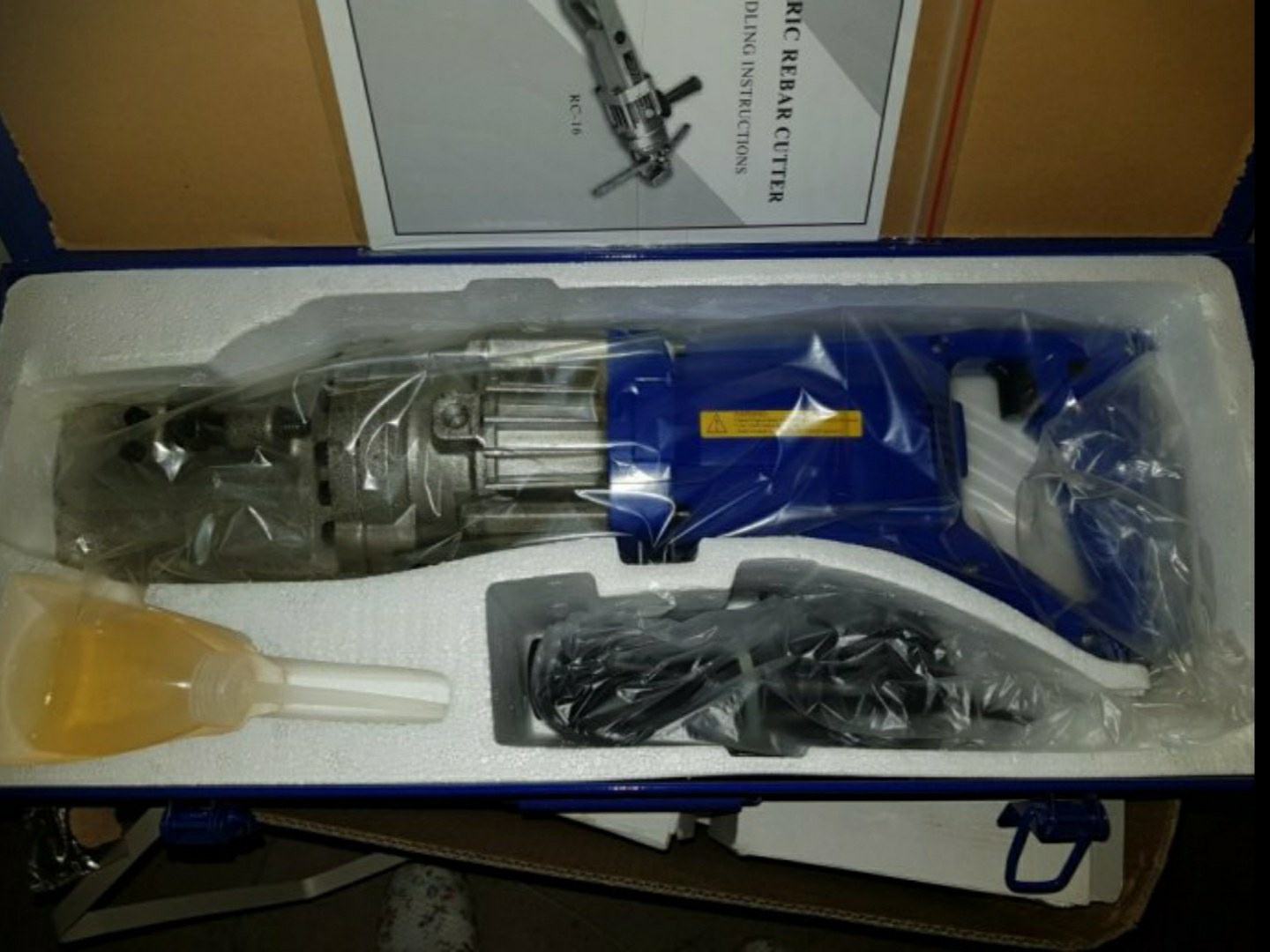 Elektricne skare za armaturu / RC 16