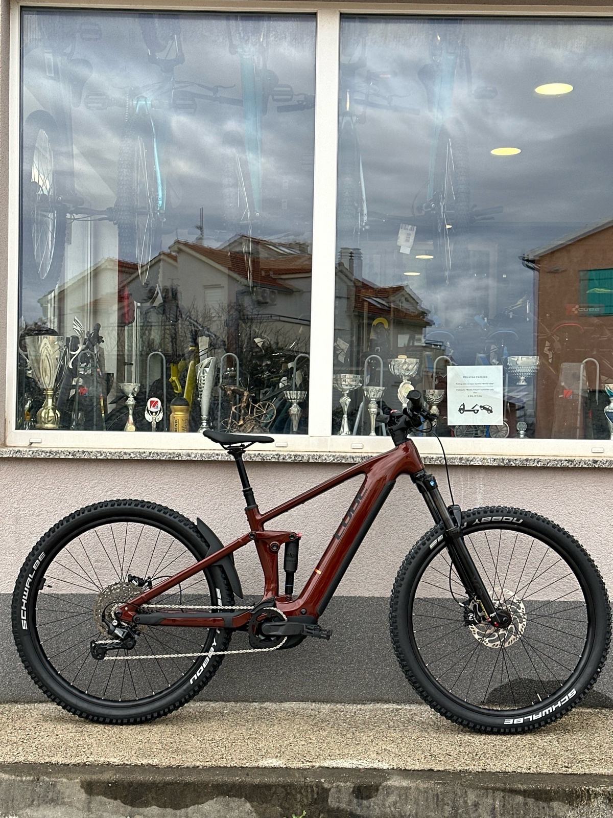 CUBE STEREO HYBRID ONE44 PRO 800 BOURBON´N´BLACK 2025