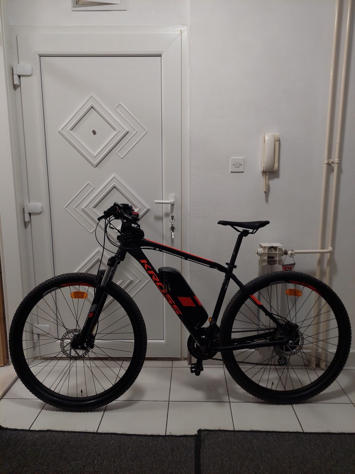 NOVA ELEKTRIČNA BICIKLA