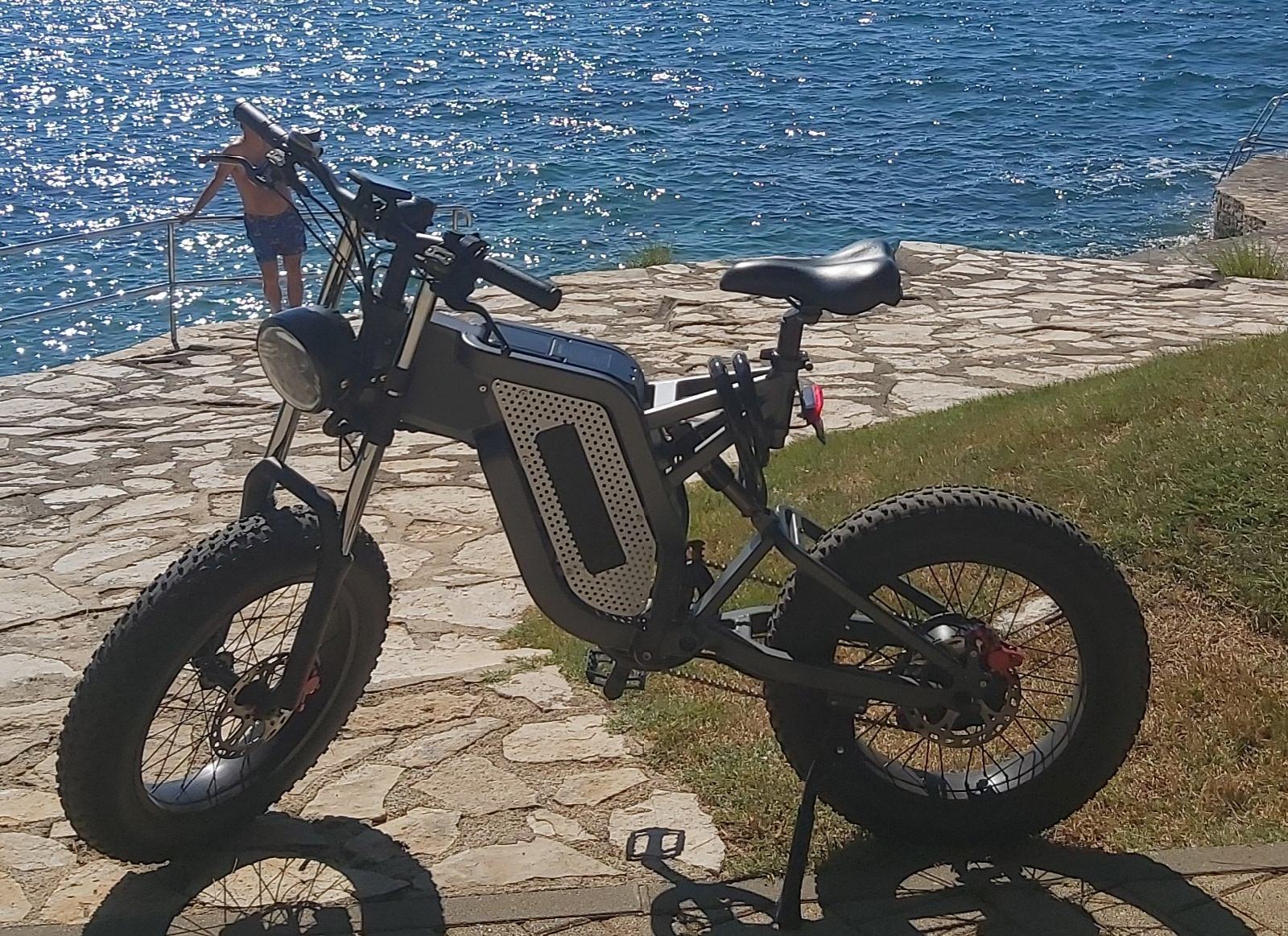 EKX elektricni bicikl novi