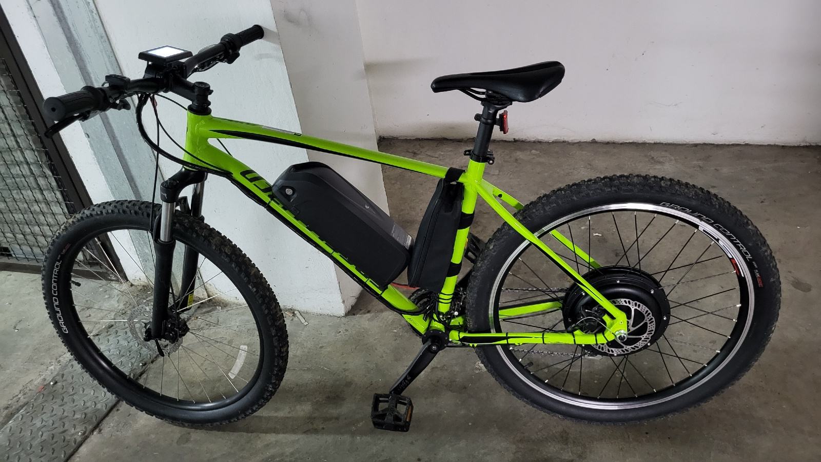 NOVO! Električni bicikl Specialized, 1500 W motor, max brzina 50km/h,