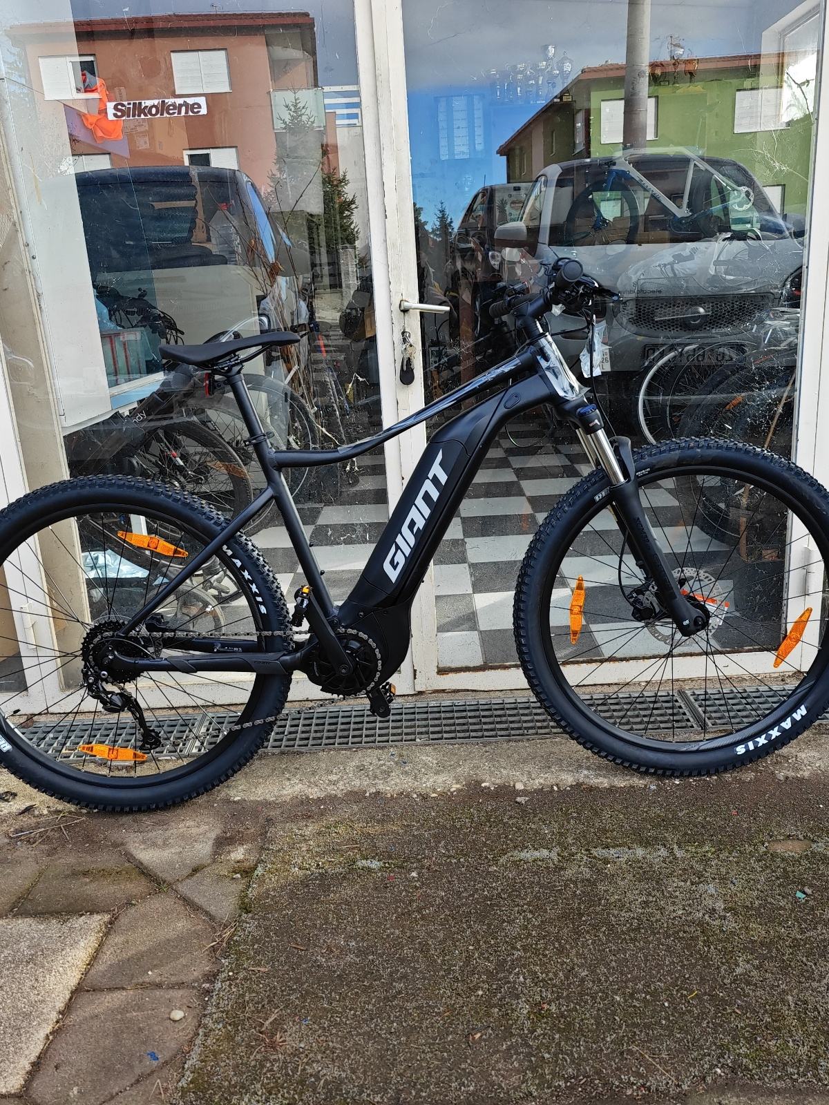 Giant Talone elektro bicikl