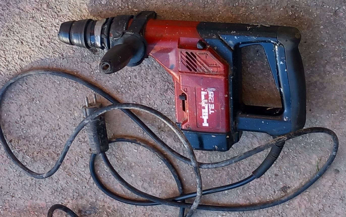 Busilica hilti te 25