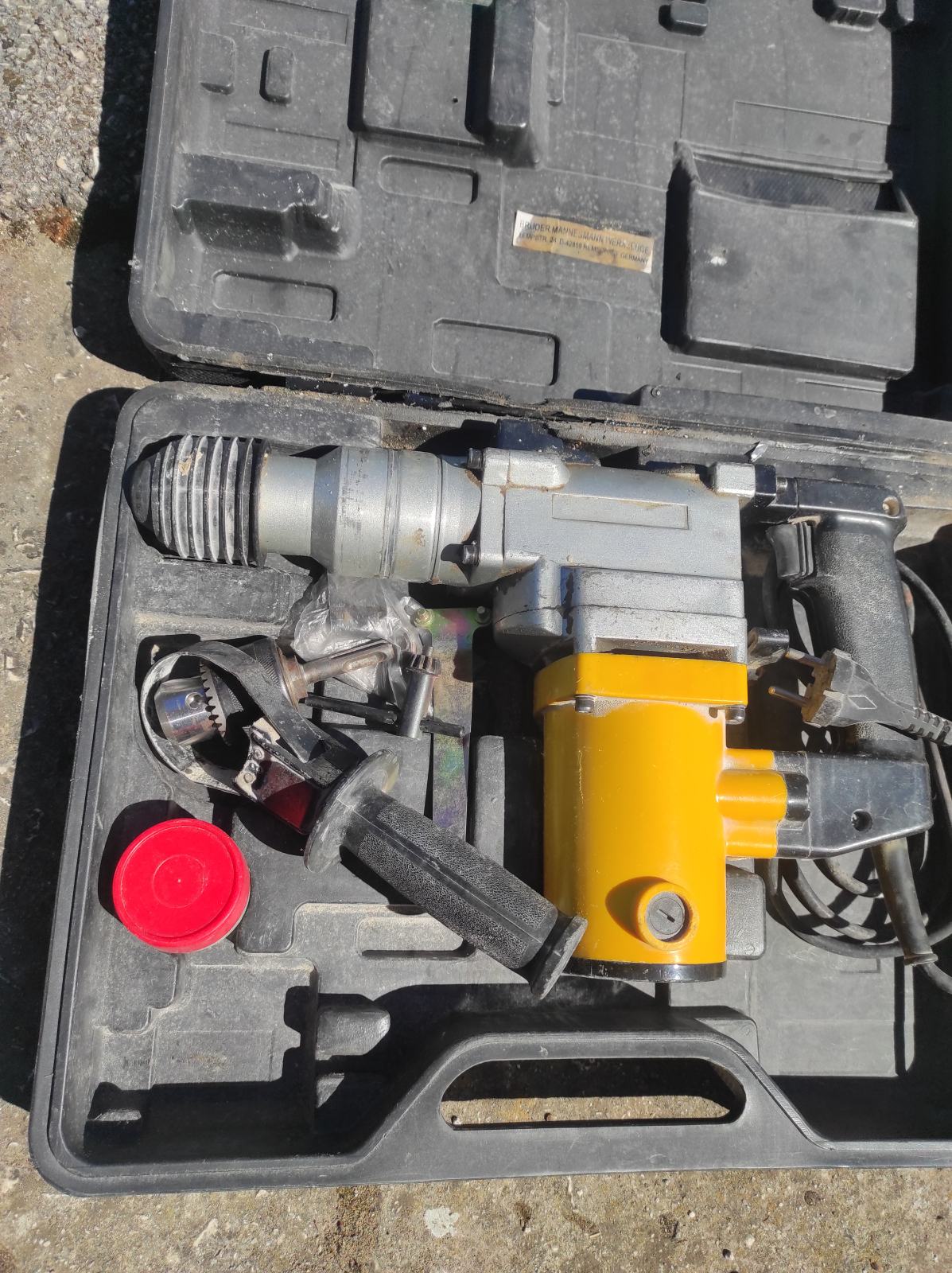 Bušilica-štemalica