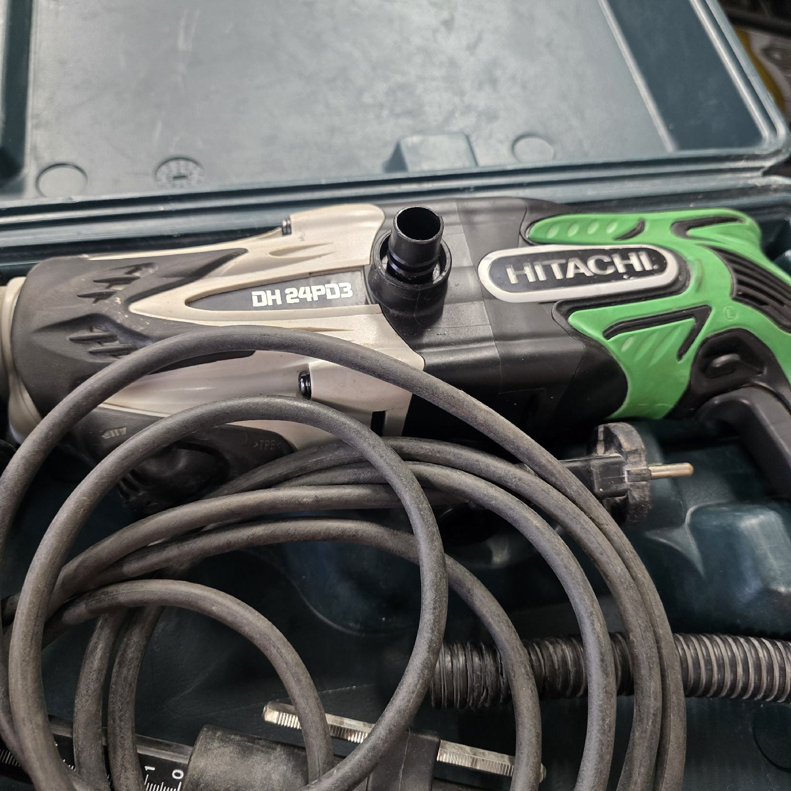 HITACHI DH 24PD3 Bisilica