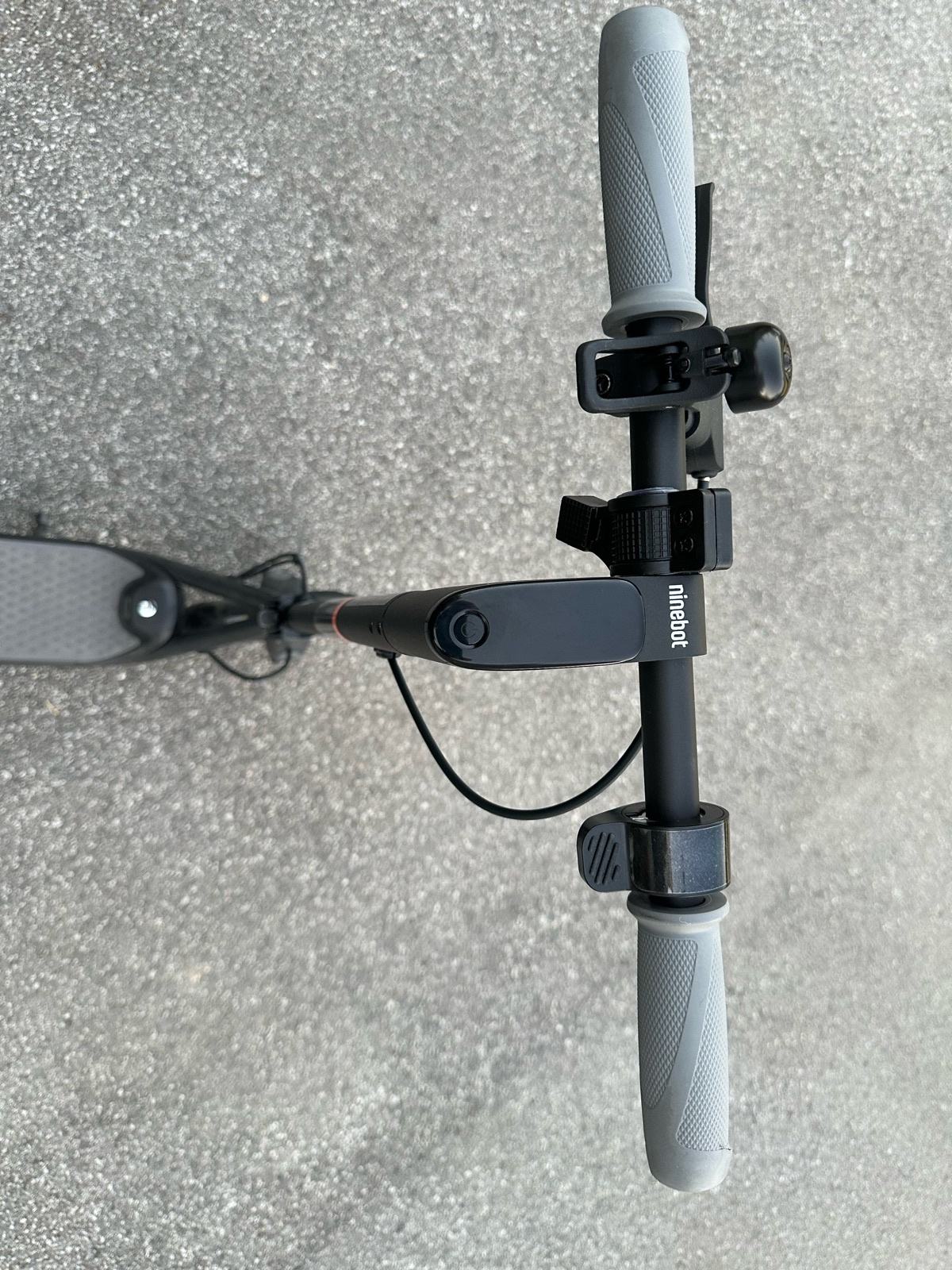 Električni romobil SEGWAY Ninebot KickScooter F25E