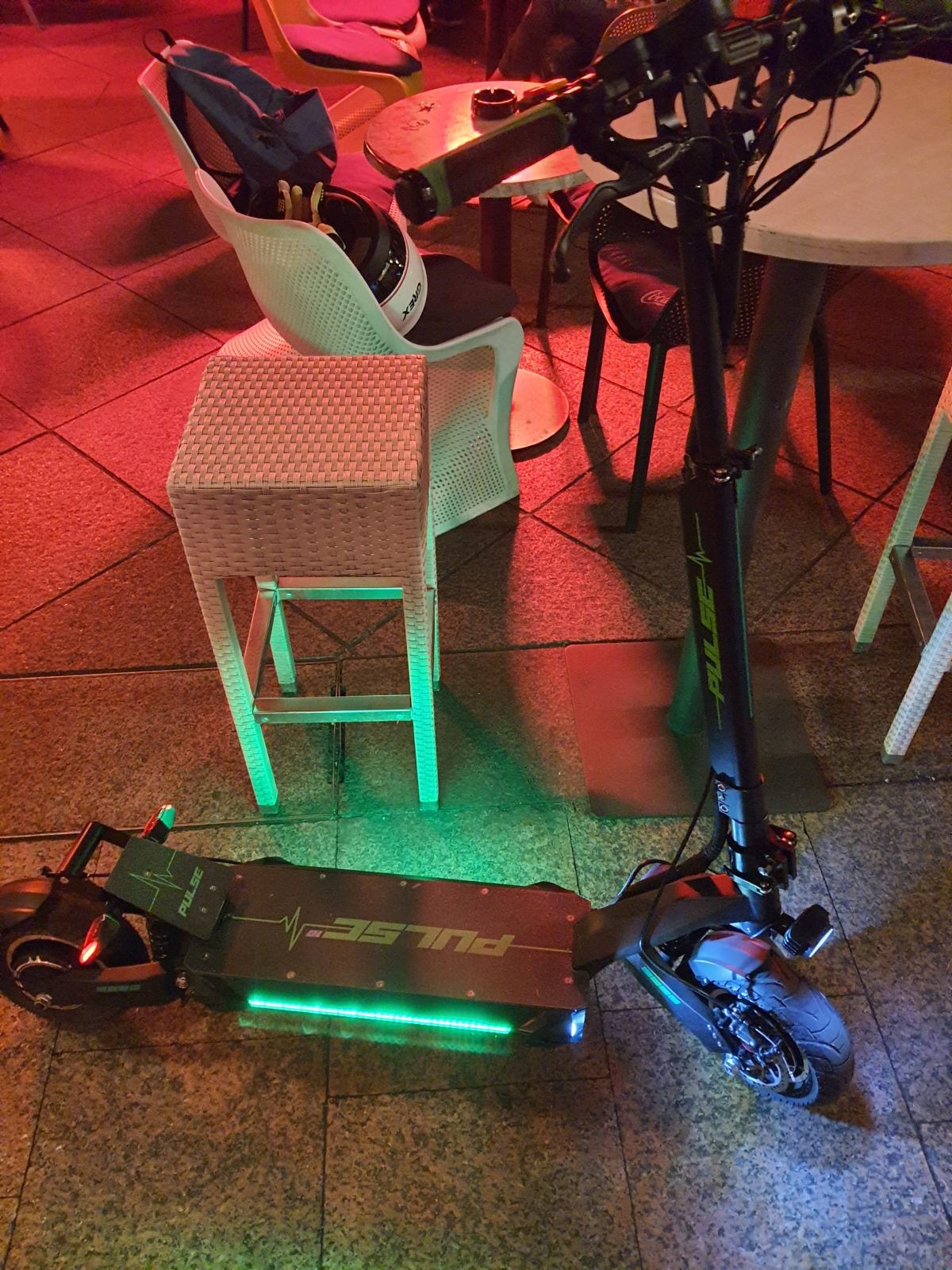 Prodajem Puls dual presao 5 tisuca km.2x1200w motori Baterija 60V20 Ah