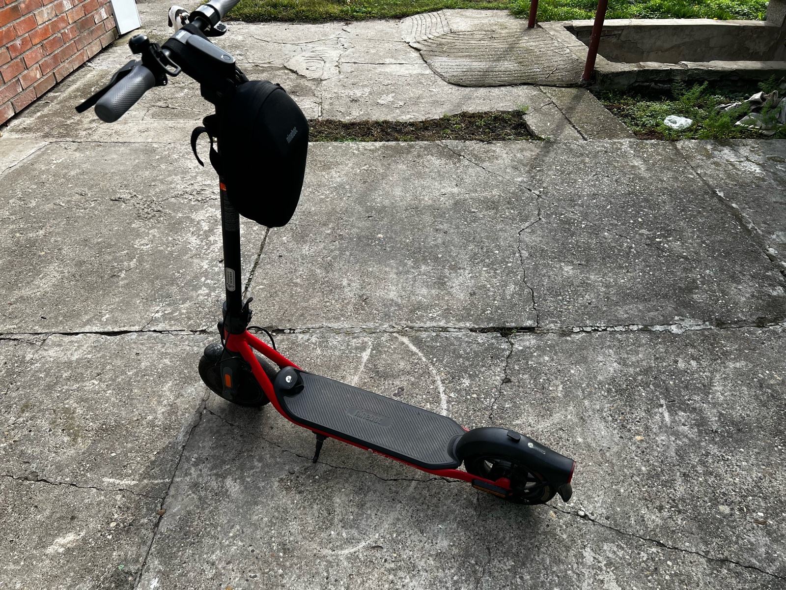 Romobil Segway D18