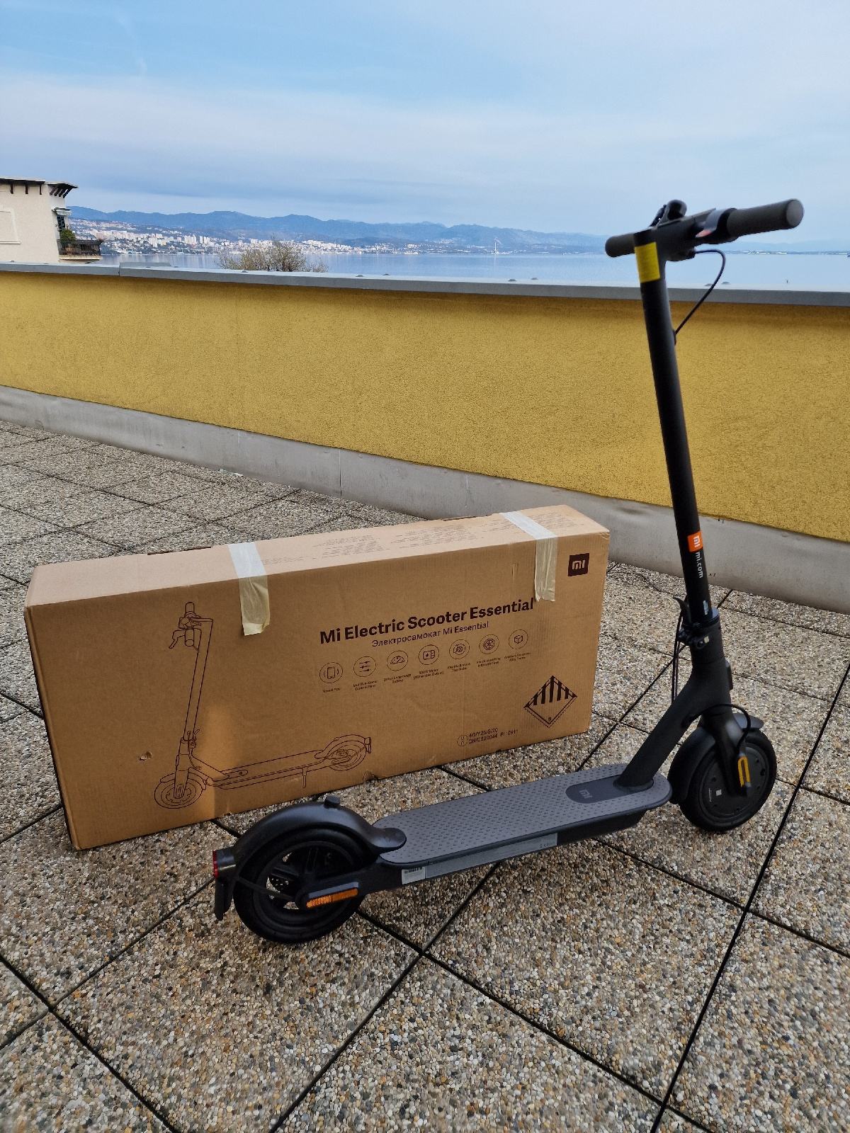 Xiaomi Essential Električni Romobil